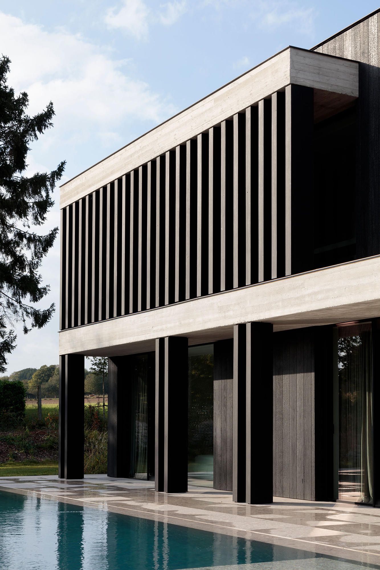 Gallery of Sliding and Fixed Windows in Villa RS - 8