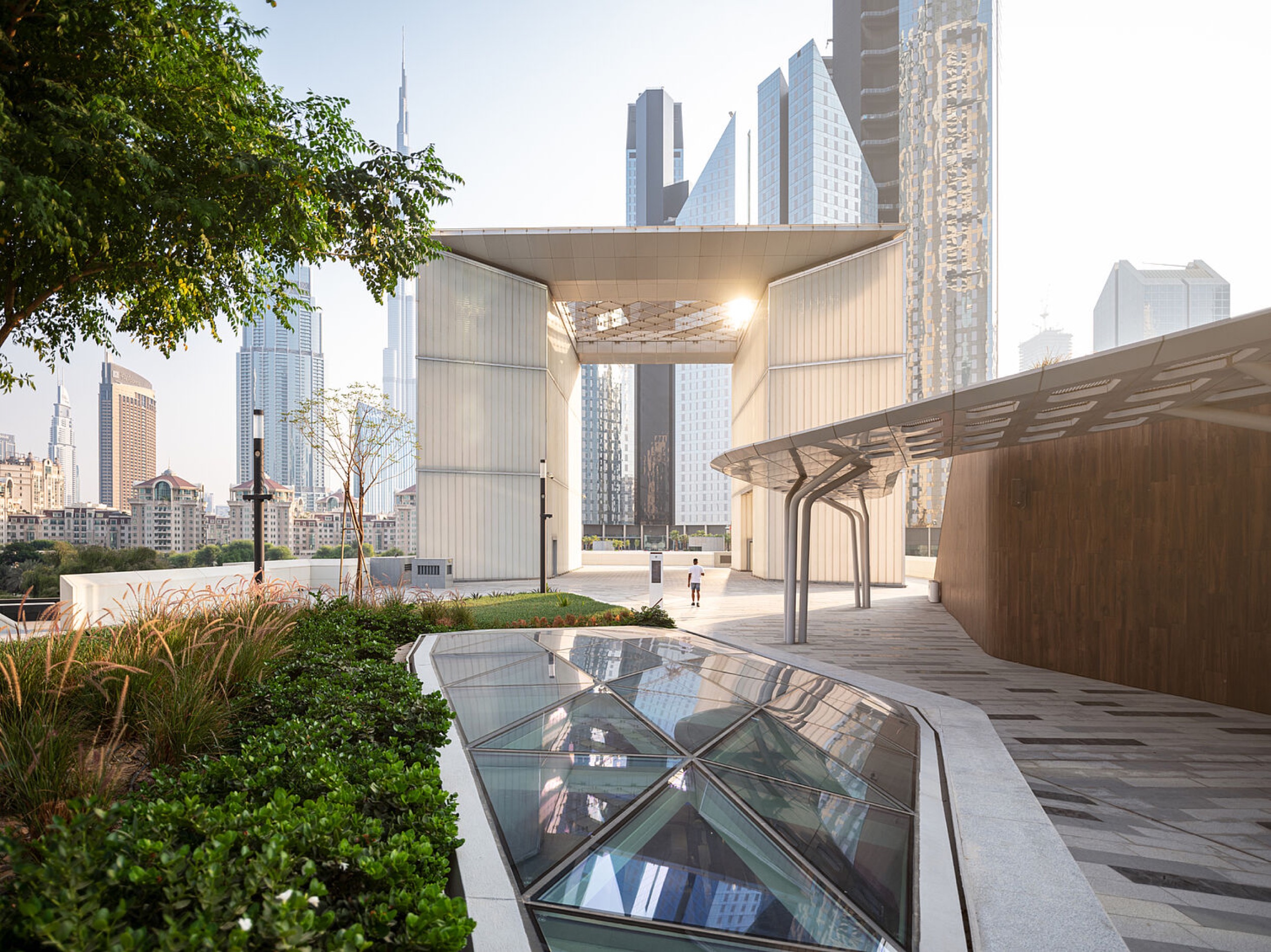 Gallery of Profiled Glass in The Gate Building - 9