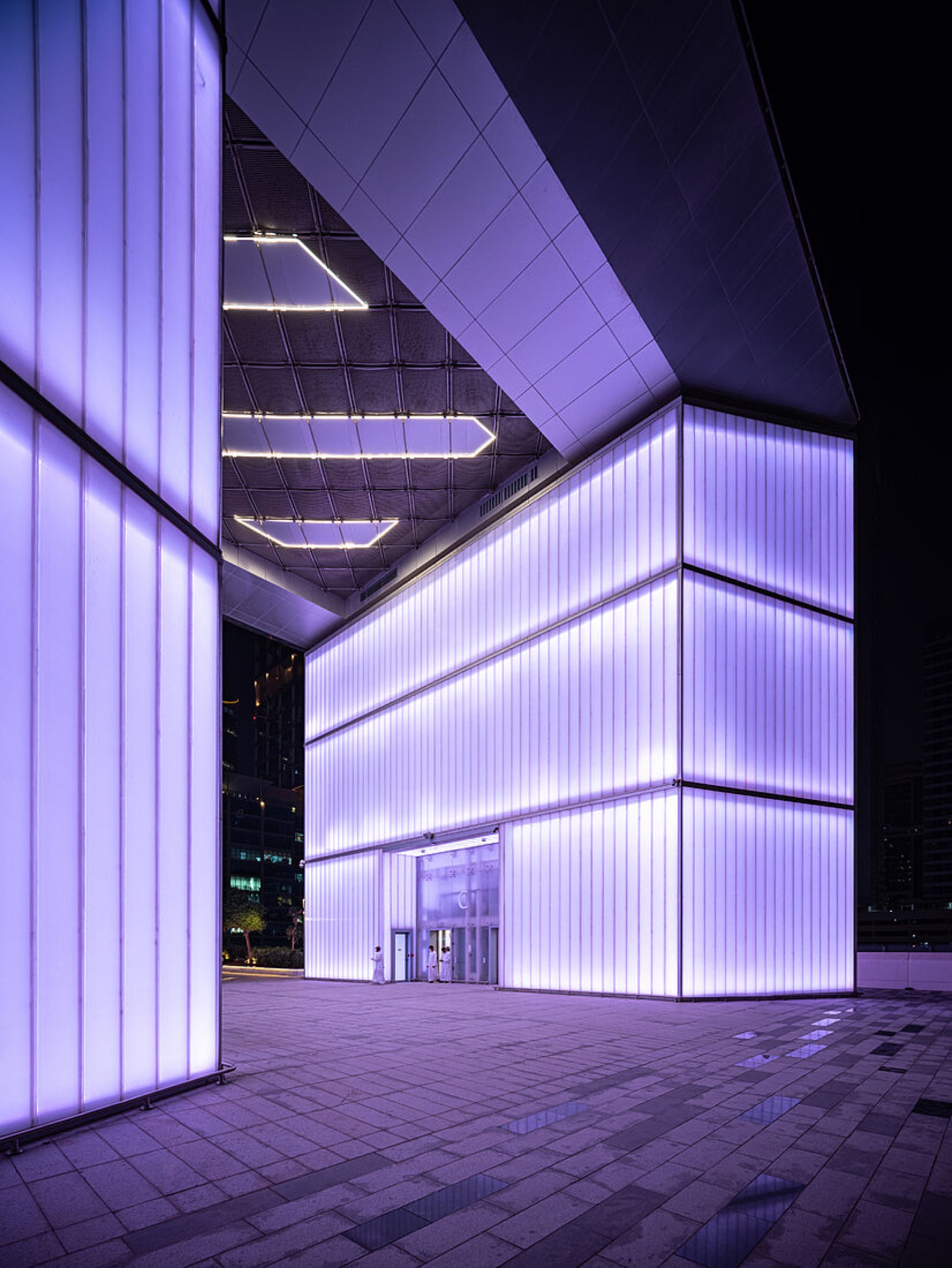 Gallery of Profiled Glass in The Gate Building - 6