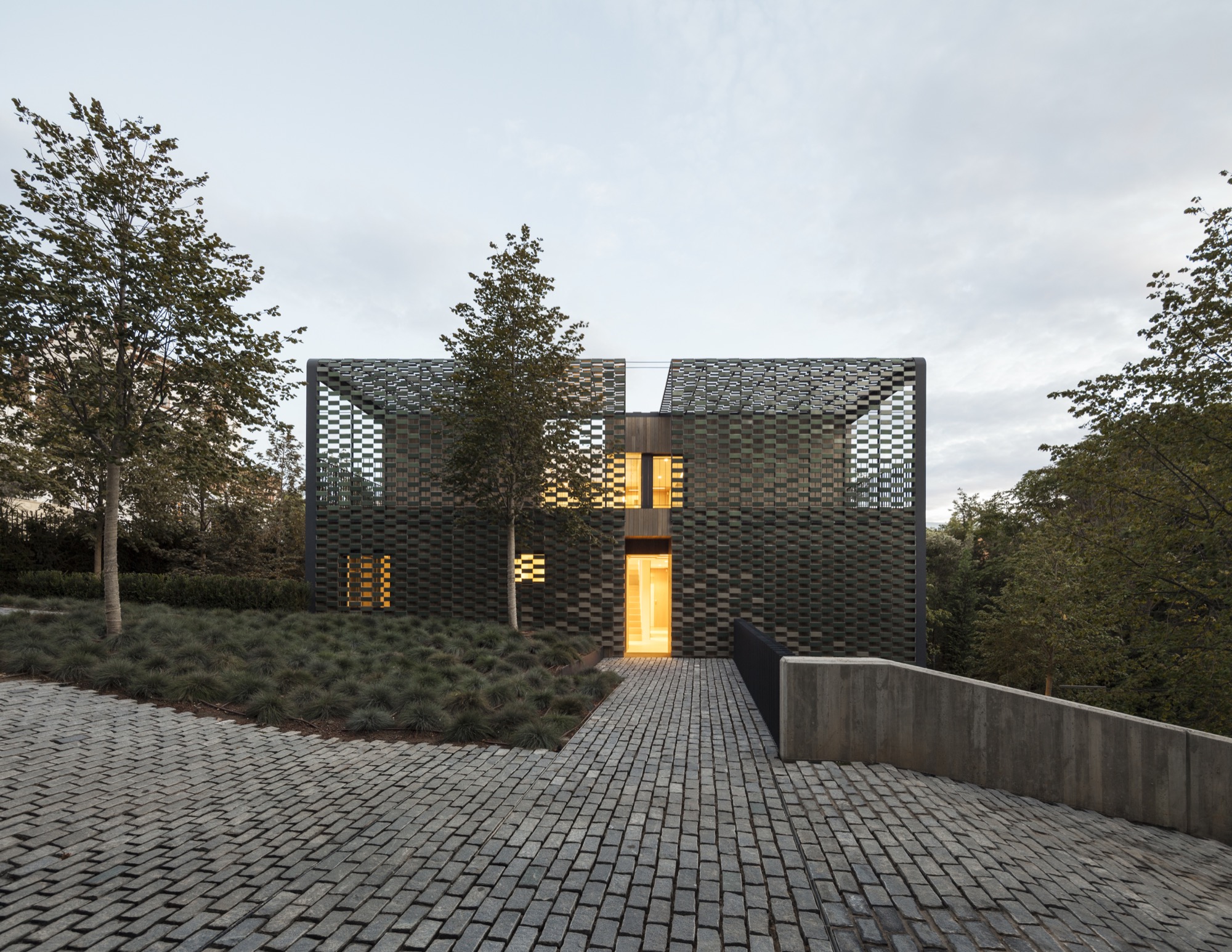 Gallery of Ceramic Lattice Facade in TR House - 2