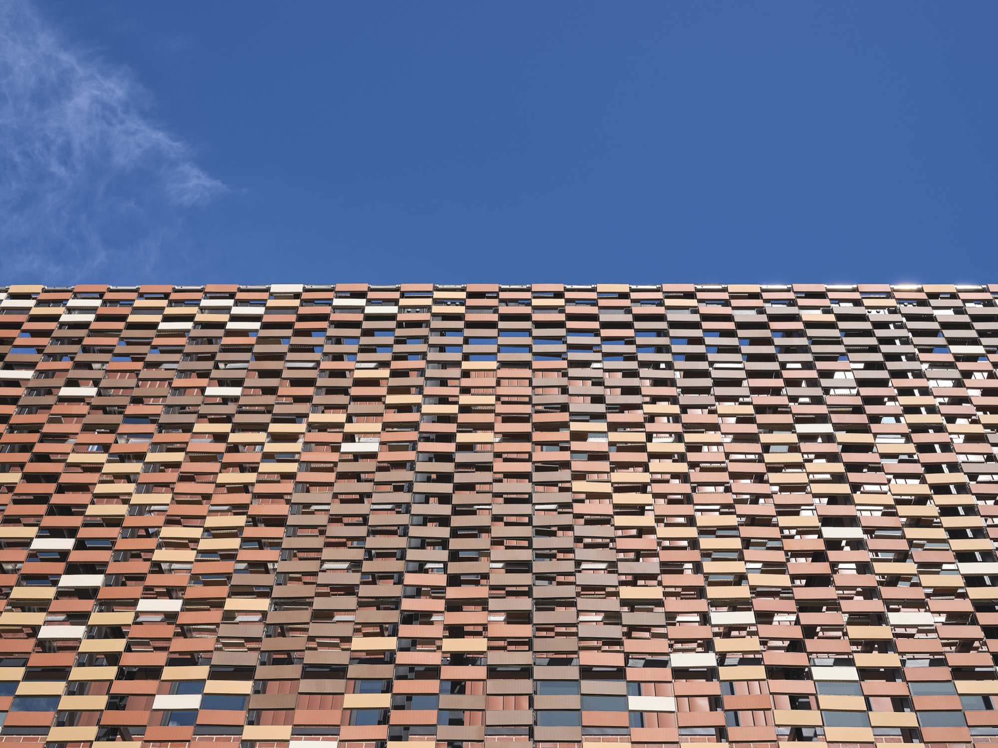 Gallery of Ceramic Facade System in South Gales Hospital - 4
