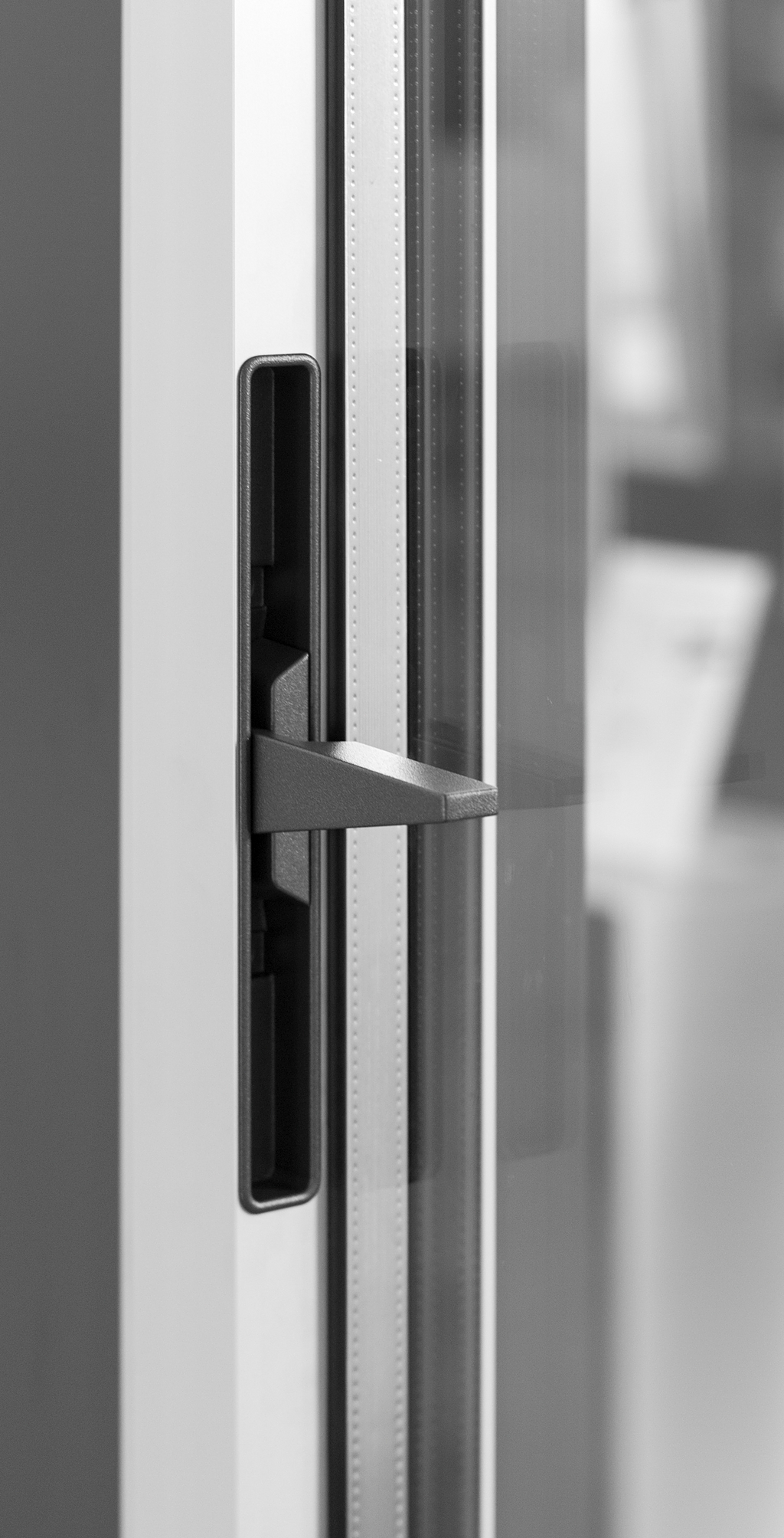 Handle with Invisible Opening - Invisible Hardware from Strugal