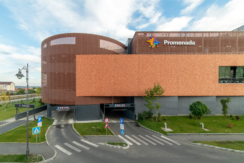 Gallery of Ceramic Fabric Facade in the Promenade Sibiu Mall - 3