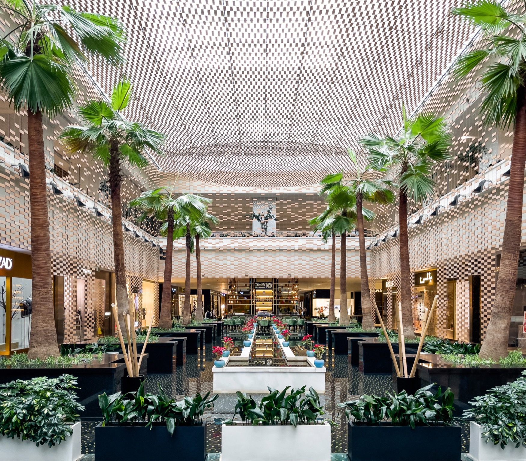 Catenary Ceramic Curtain in Iran Mall from Flexbrick