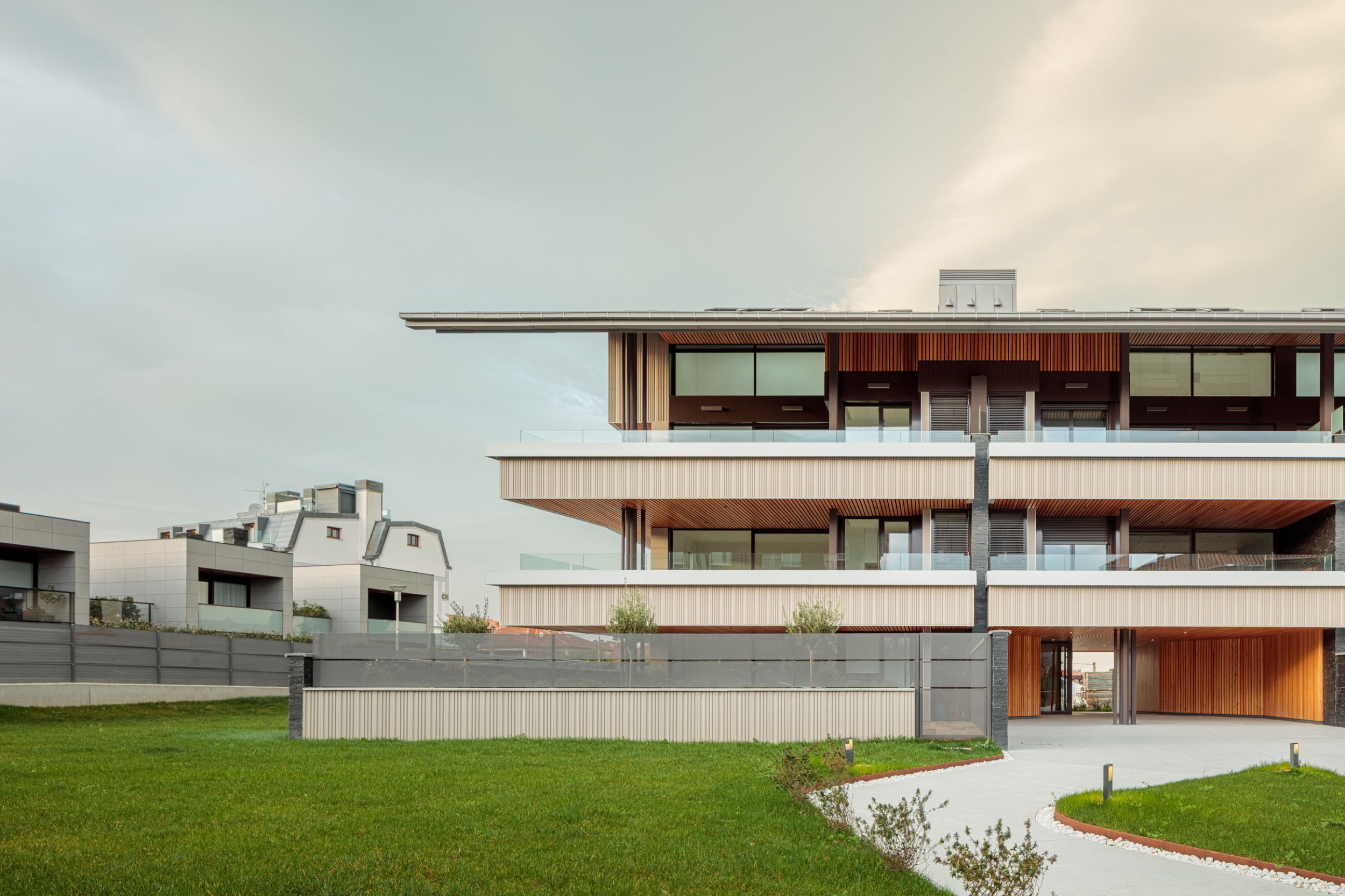 Gallery of Special Ceramic Facade Pieces - Design Series - 4