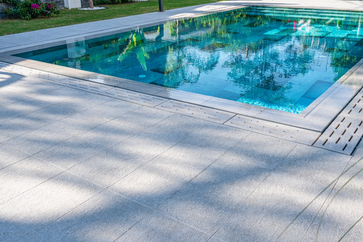 Gallery of Swimming Pool Monoblock Gratings - 4