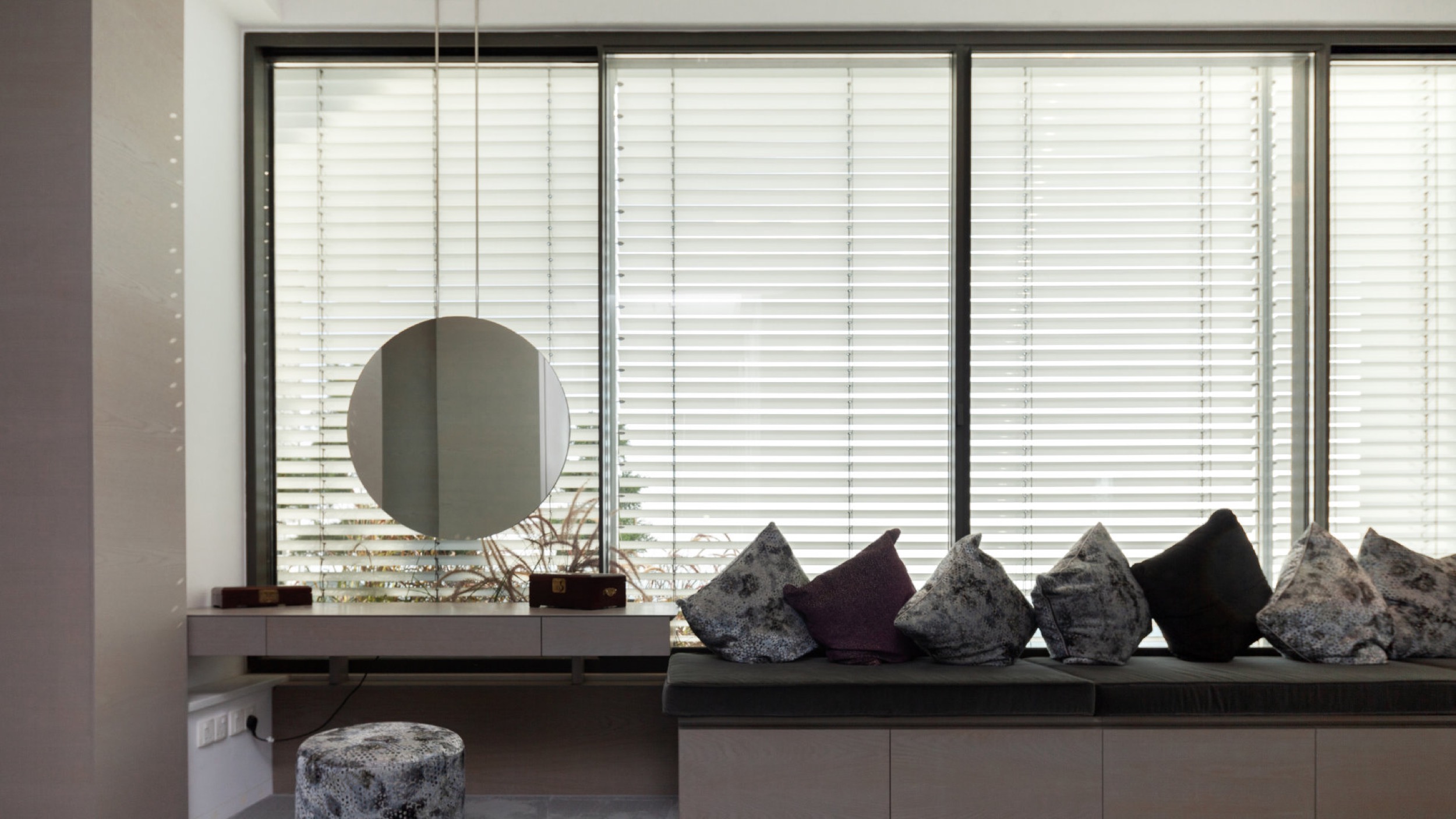 Gallery of Folding Shading System in a Residential Building - 5