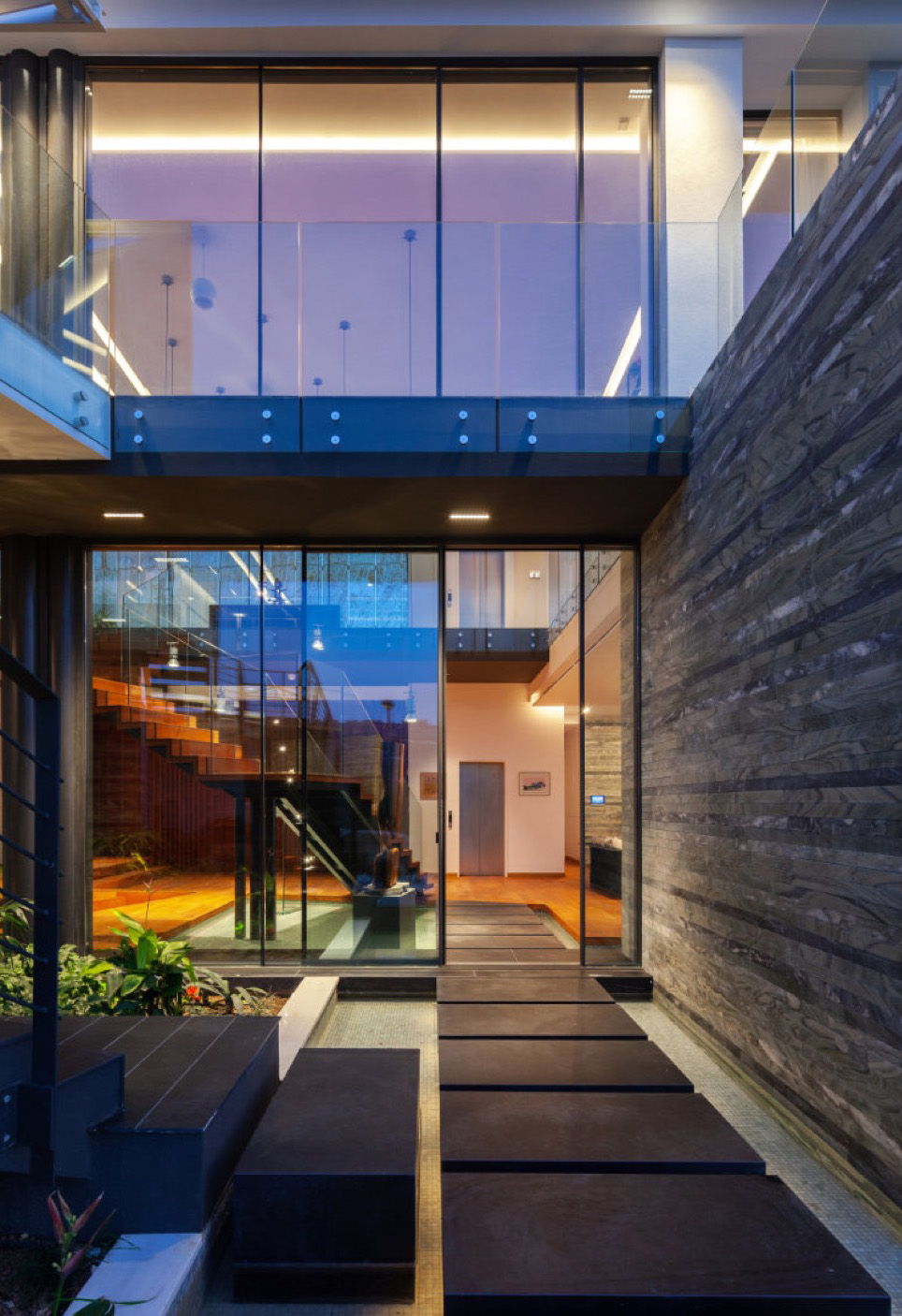 Gallery of Folding Shading System in a Residential Building - 7