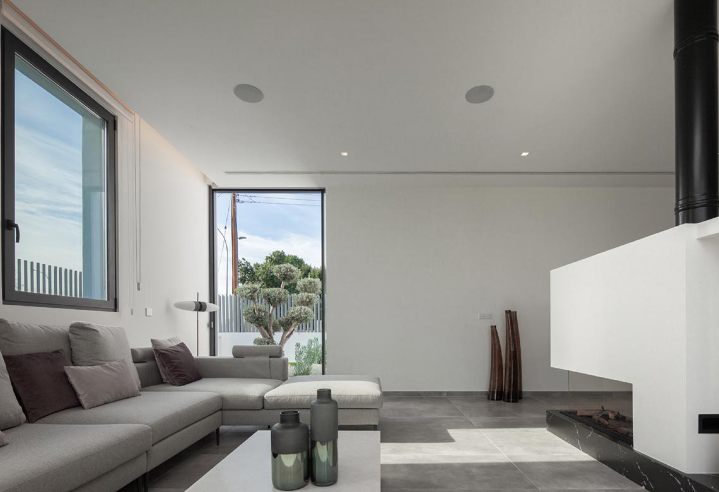 Gallery of Door Systems in Residential Building - 15