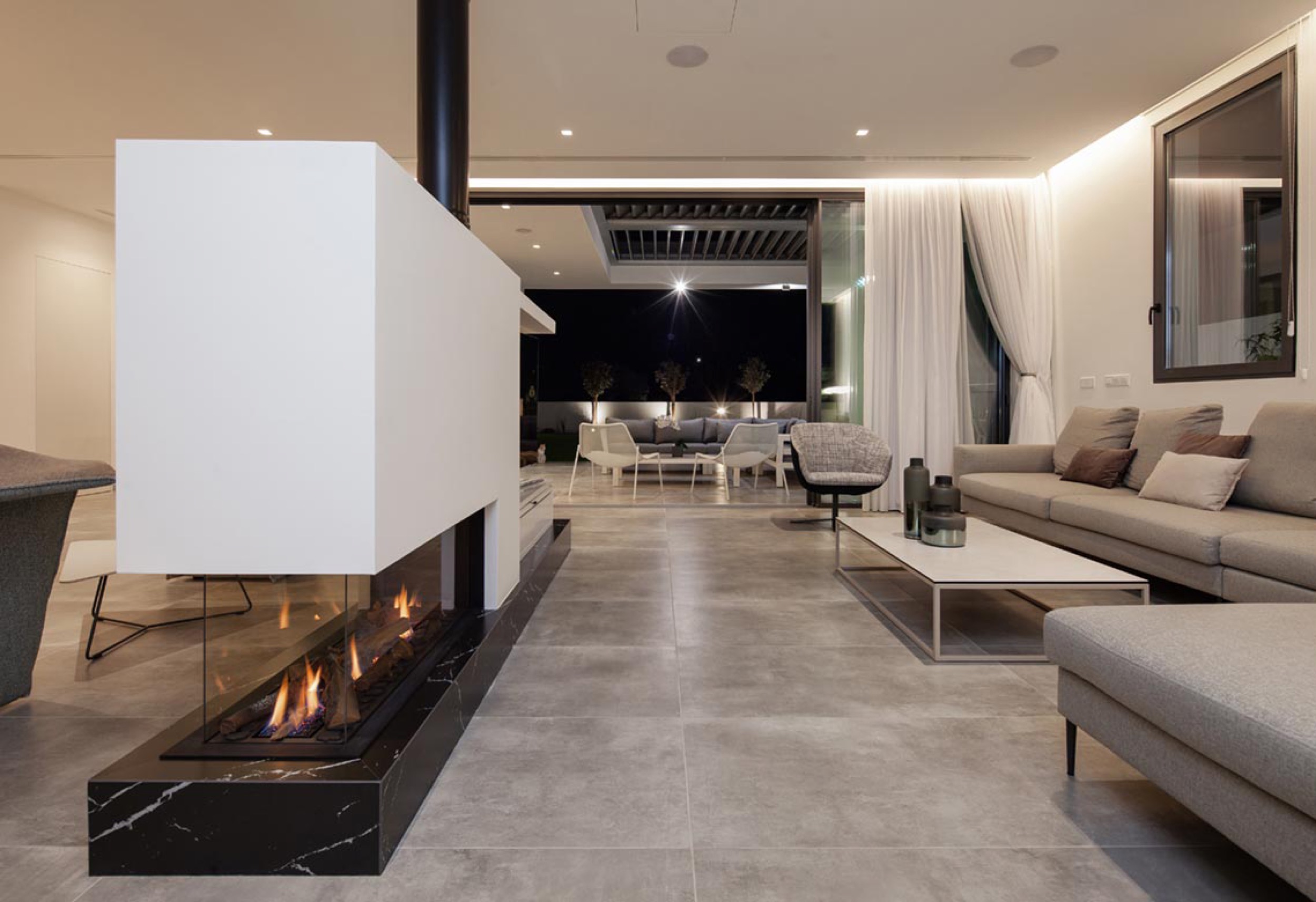 Gallery of Door Systems in Residential Building - 4