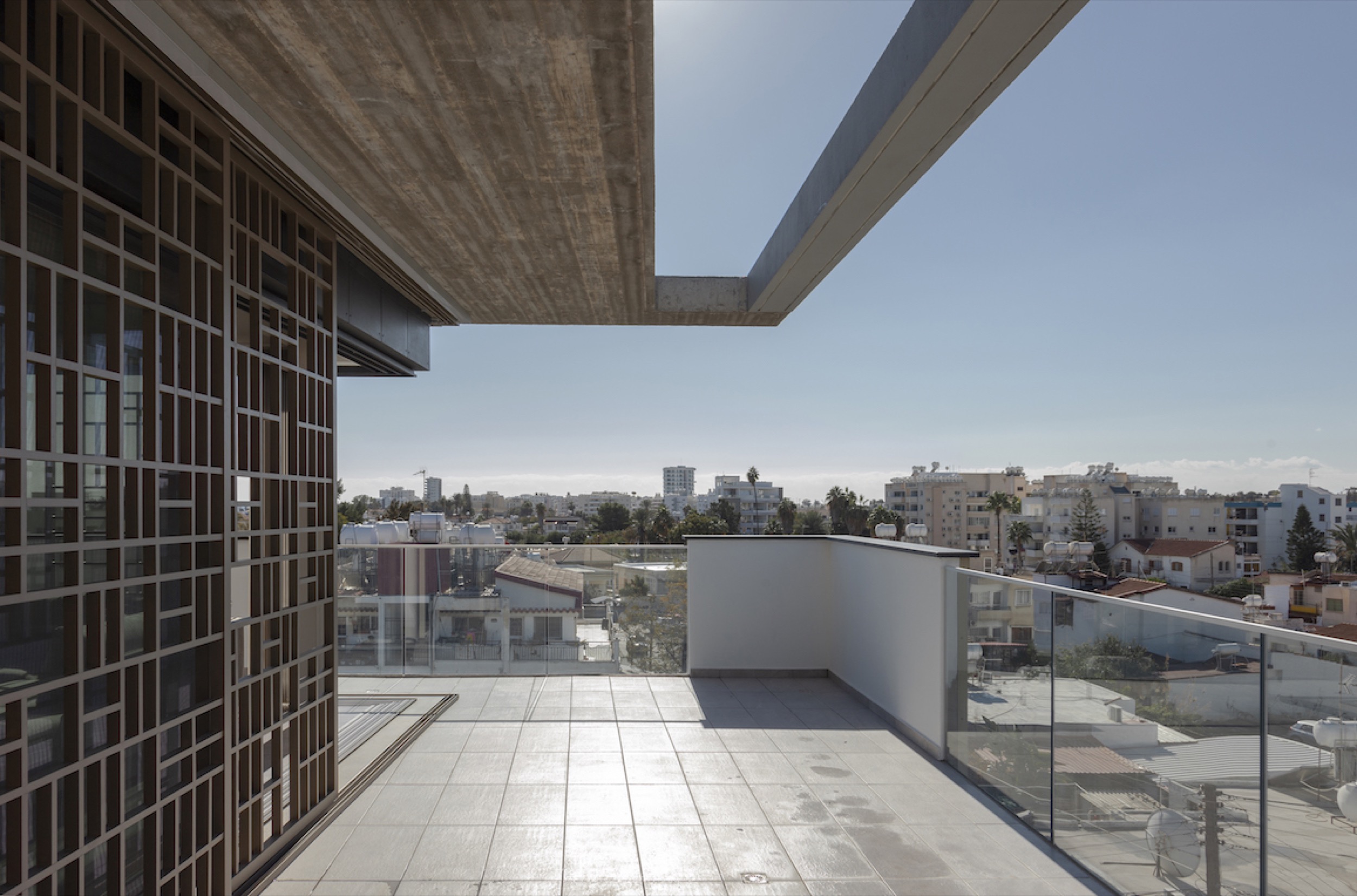 Gallery of Sliding Shading System in Cedars Oasis LCA - 9