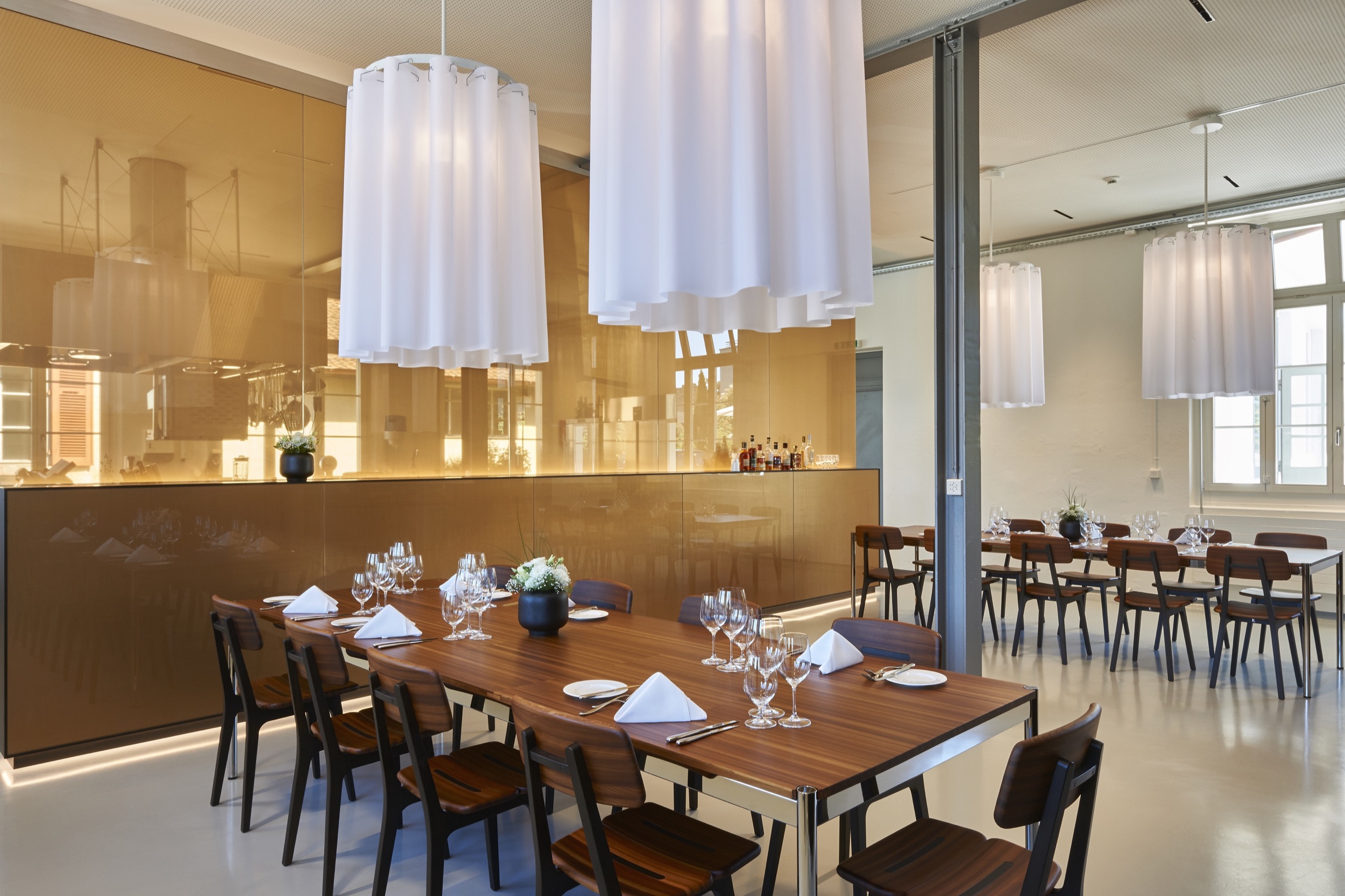 Gallery of Tables - USM Haller - 10