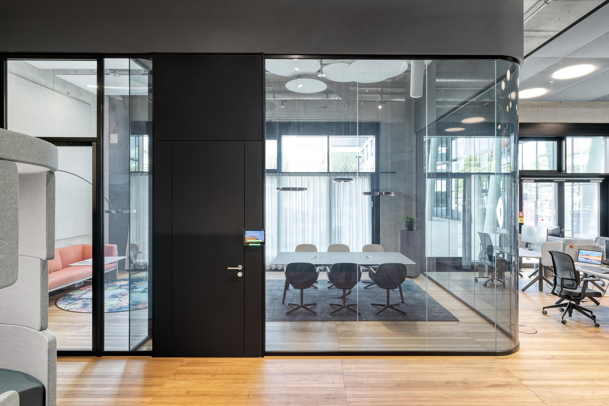 Gallery of Wall Partition Systems in Open-Plan Workspace - 2