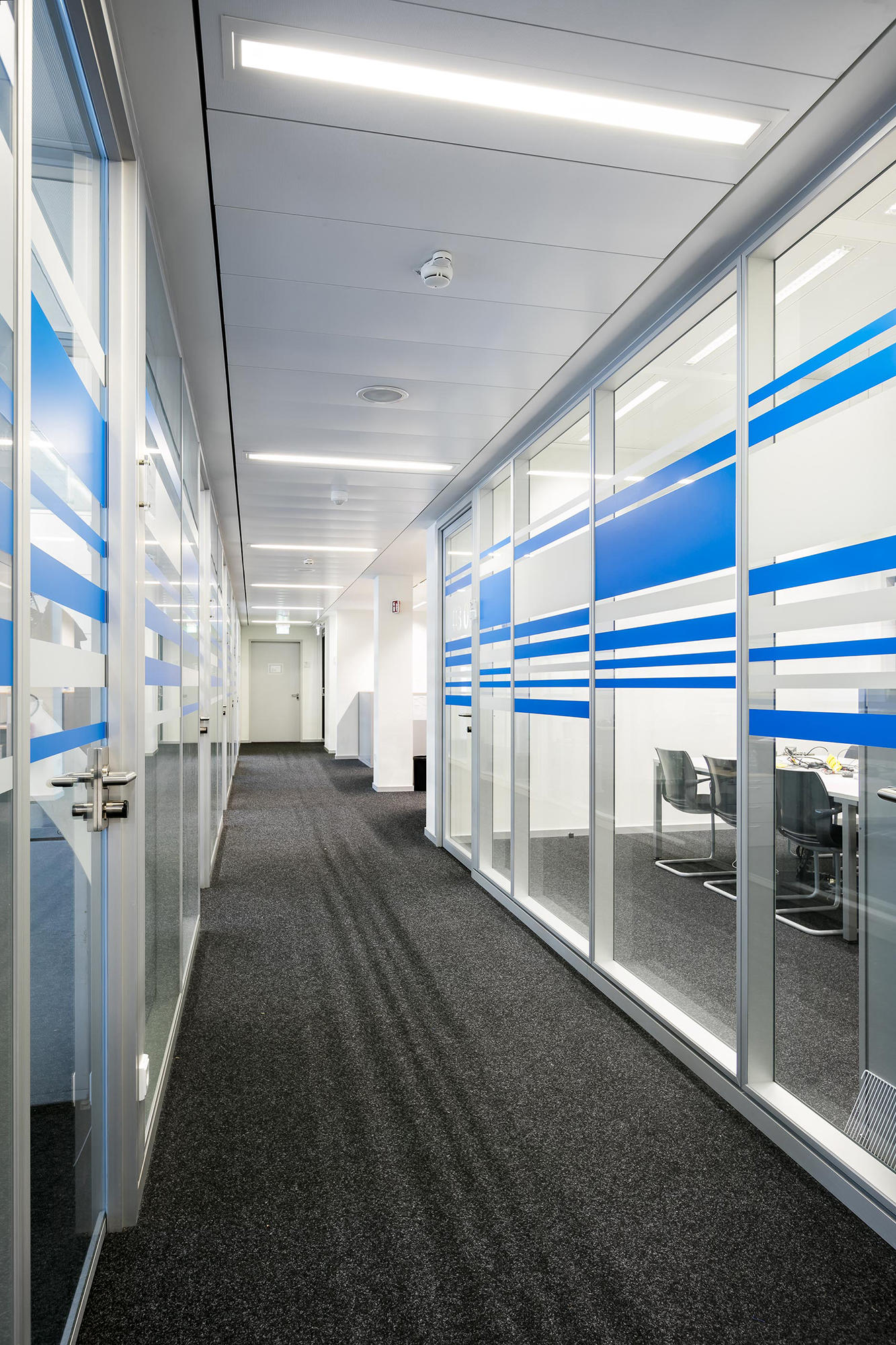 Gallery of Wall Partition System in Microsoft Headquarters - 10