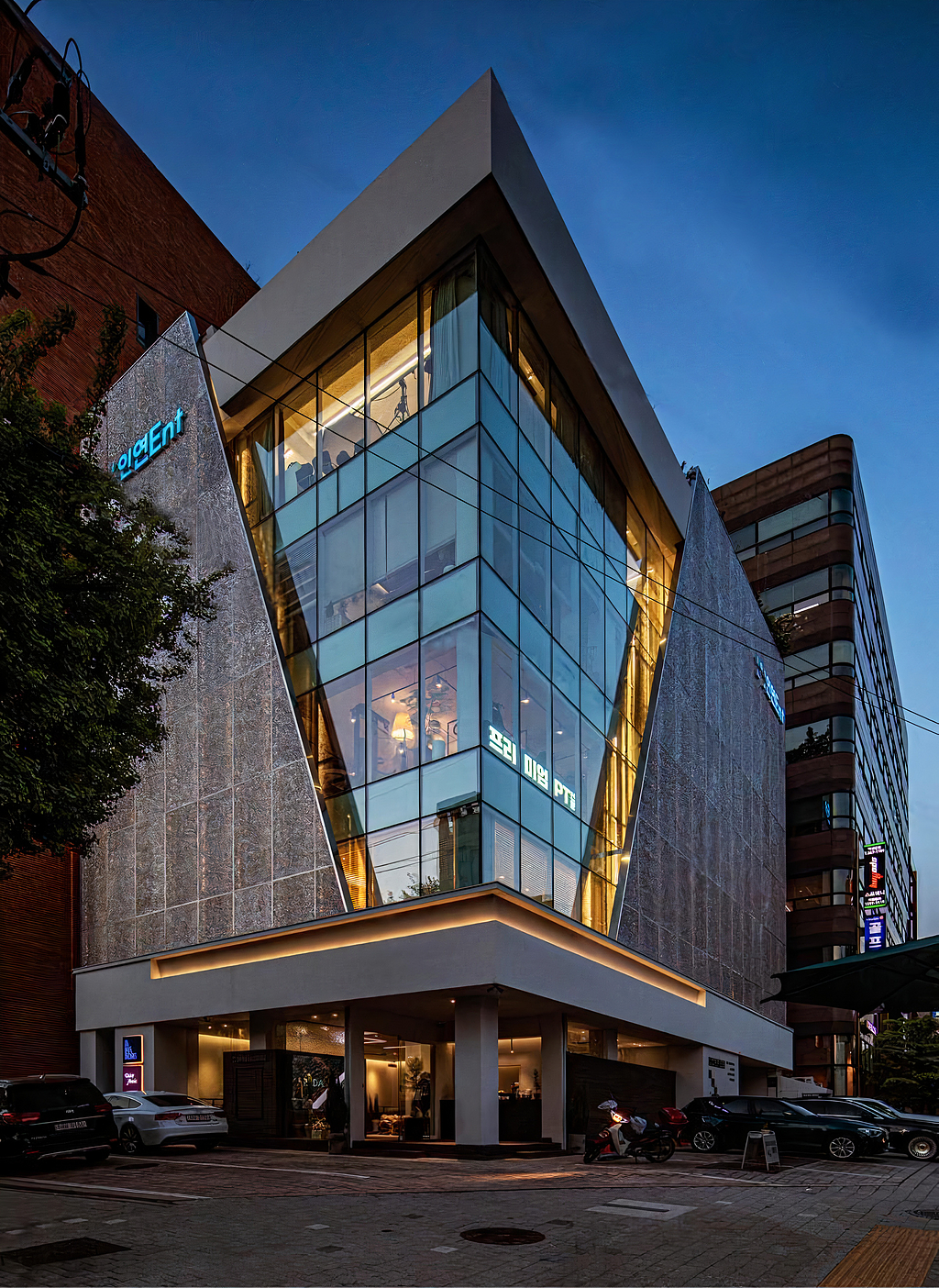 Stabilized Aluminum Foam Facade in Inyeon Entertainment from Alusion