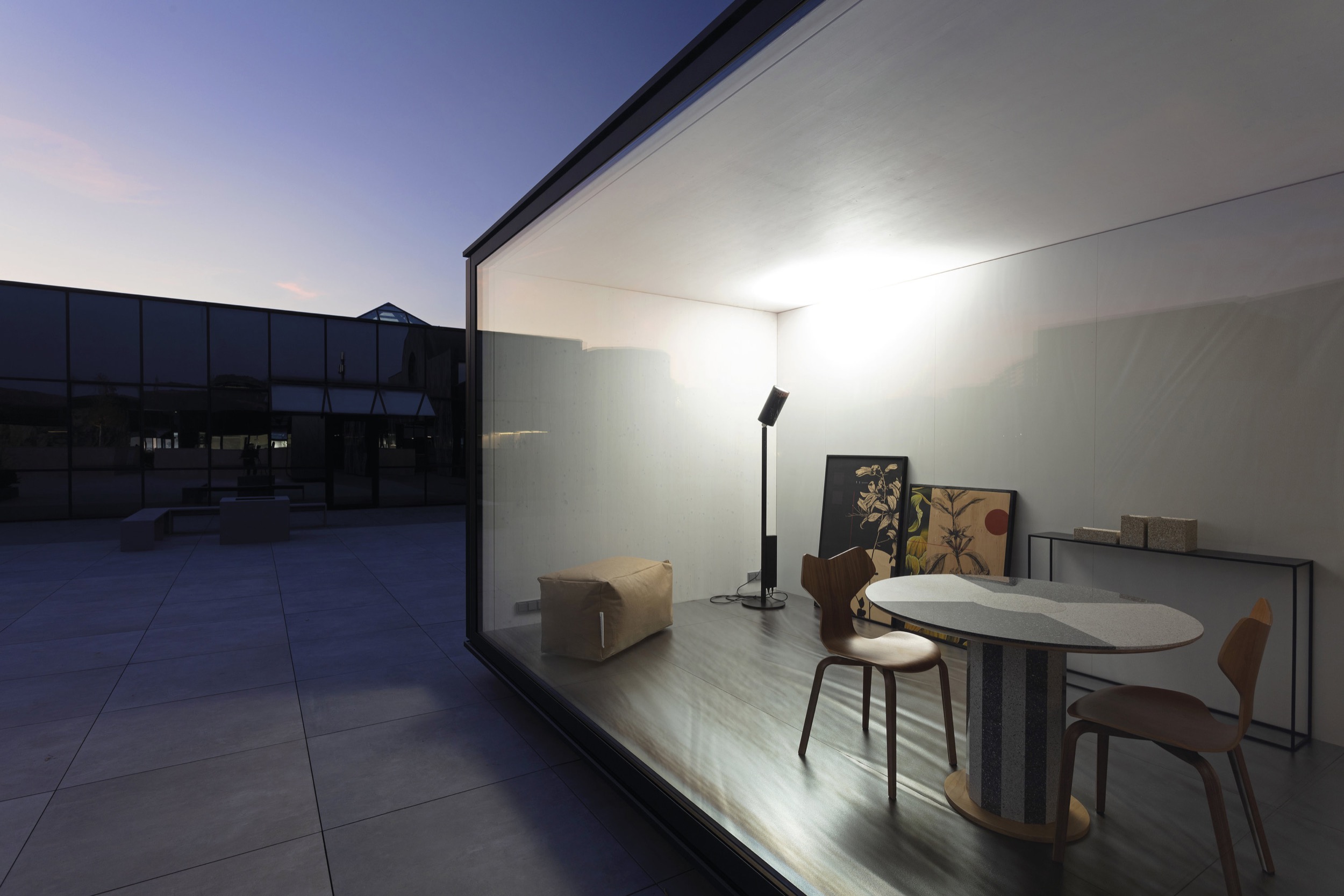 Gallery of Ceramic Cladding in Showroom - 7