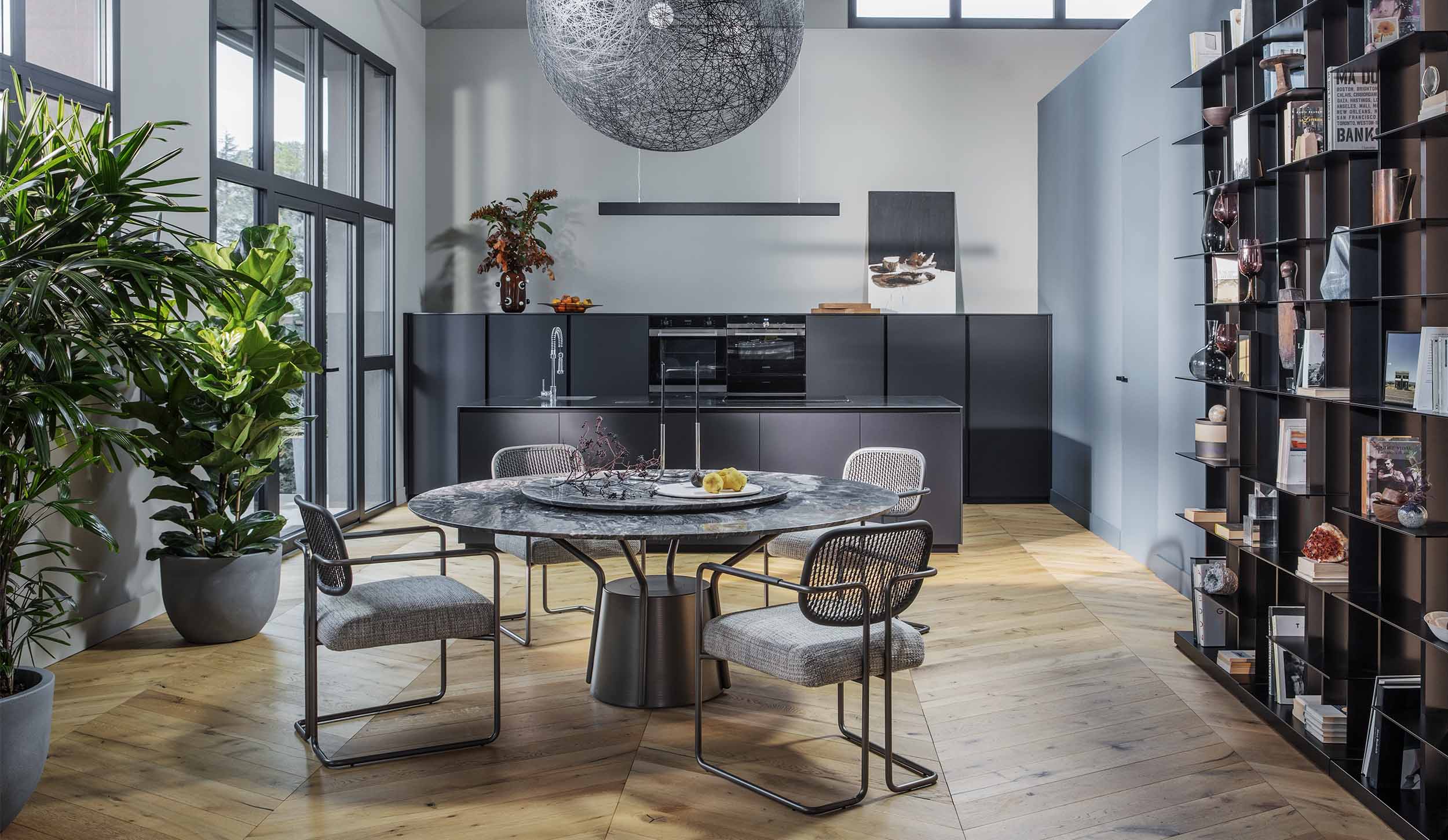 Gallery of Round Table - Balloon - 4