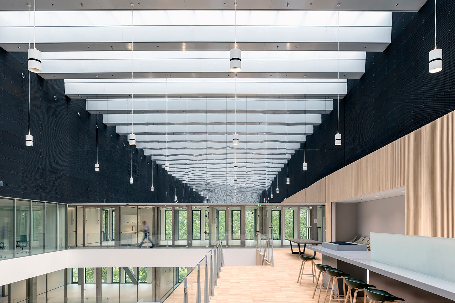 Gallery of Fire-retardant Composite Panel - ALUCOBOND® PLUS - 10