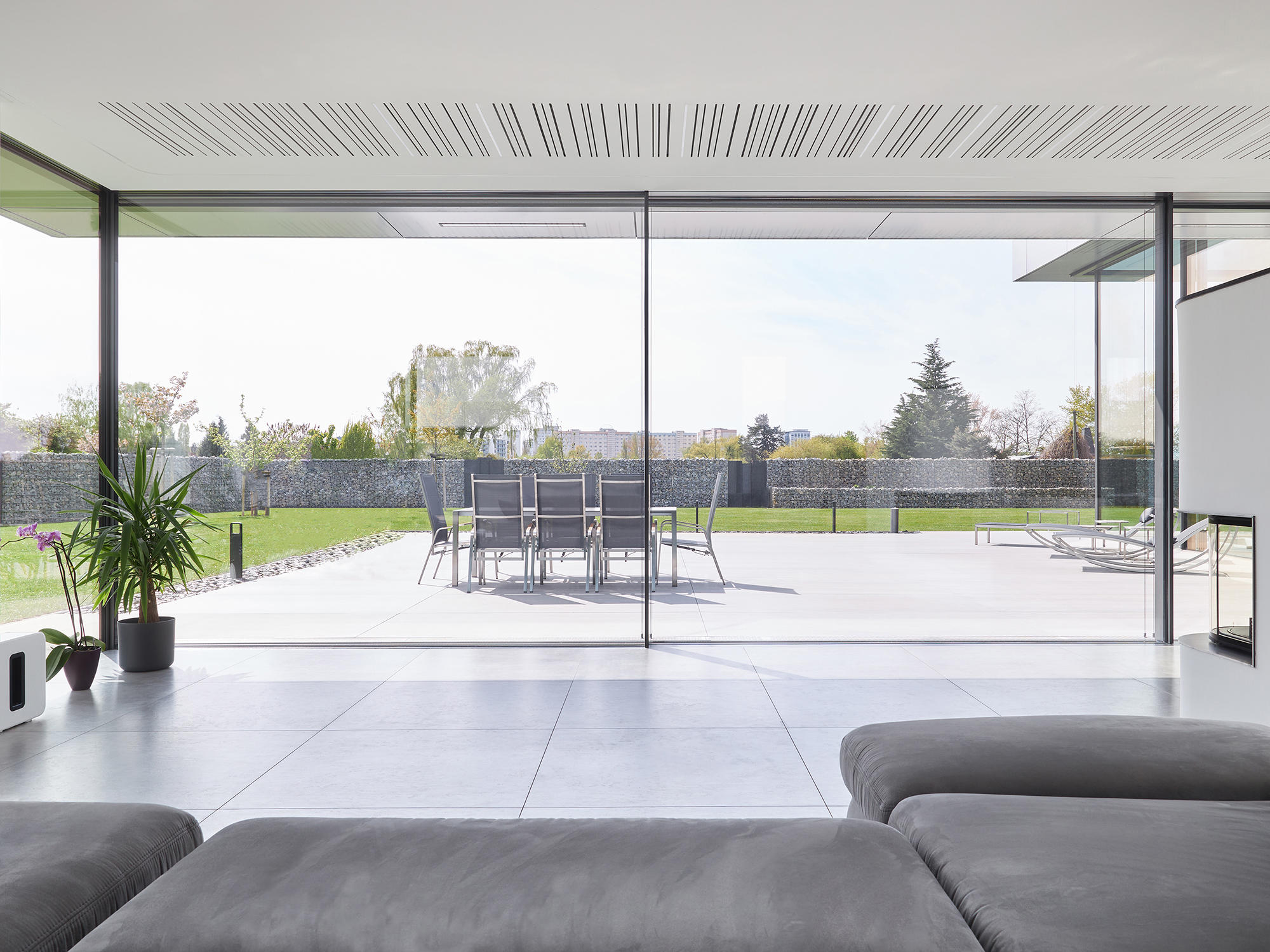 Gallery of Frameless Sliding Windows in Villa Magdeburg - 5