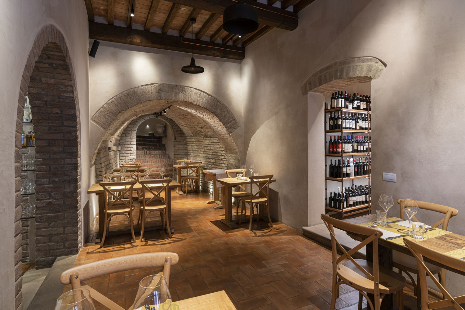 Low Vis Track Lighting Home