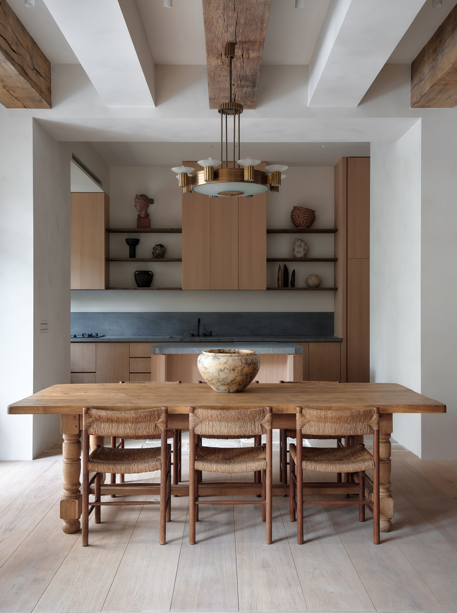 Gallery of Engineered Wood Floor in CC Residence - 1