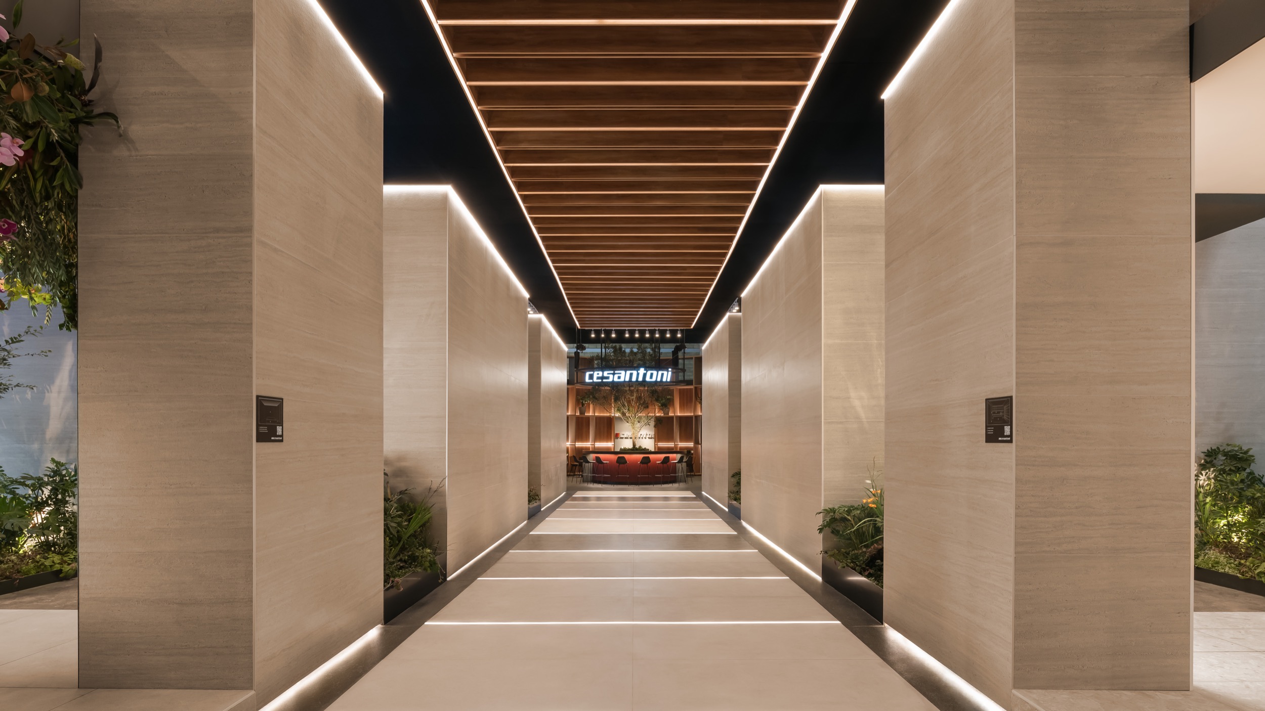 Revestimientos porcelánicos en Pabellón Cesantoni de Cesantoni