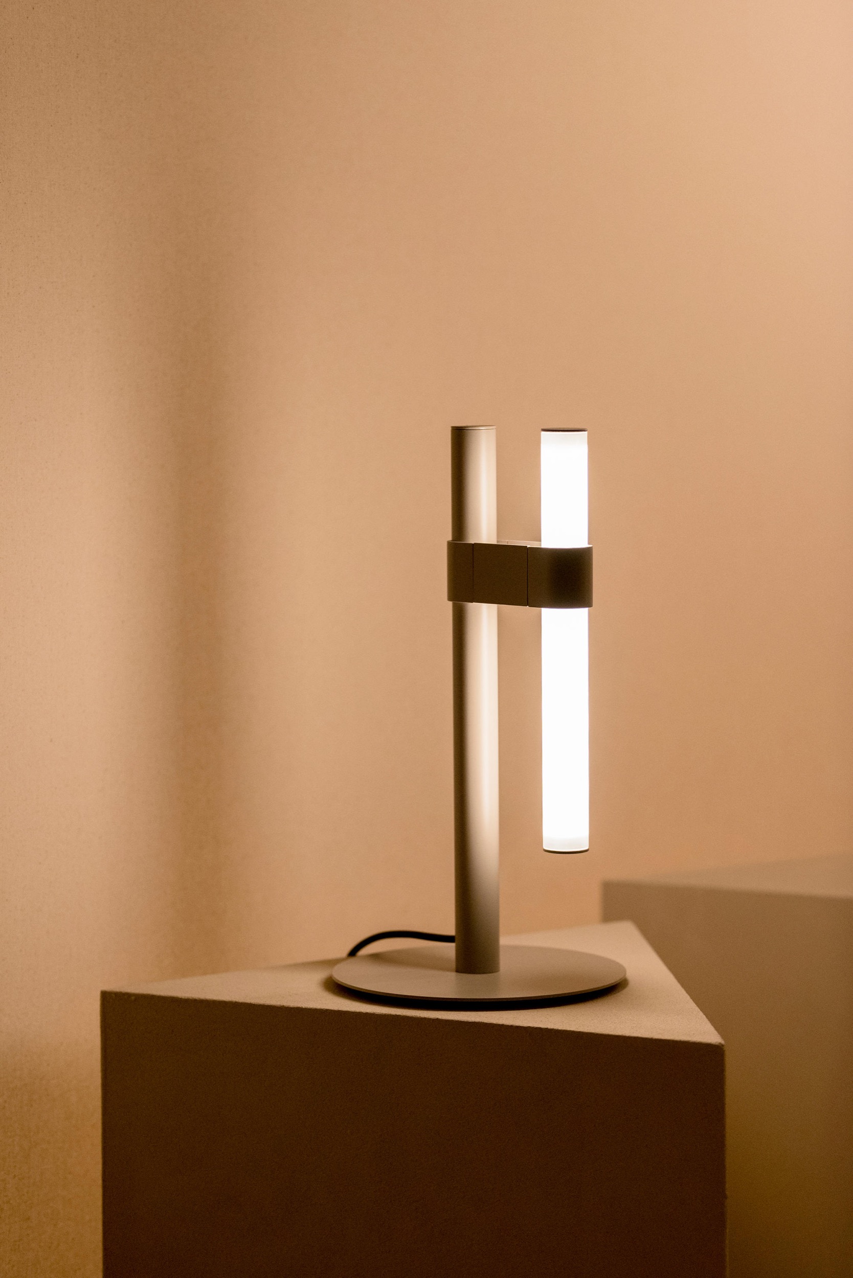 Gallery of Table Lamp - Paralela - 3