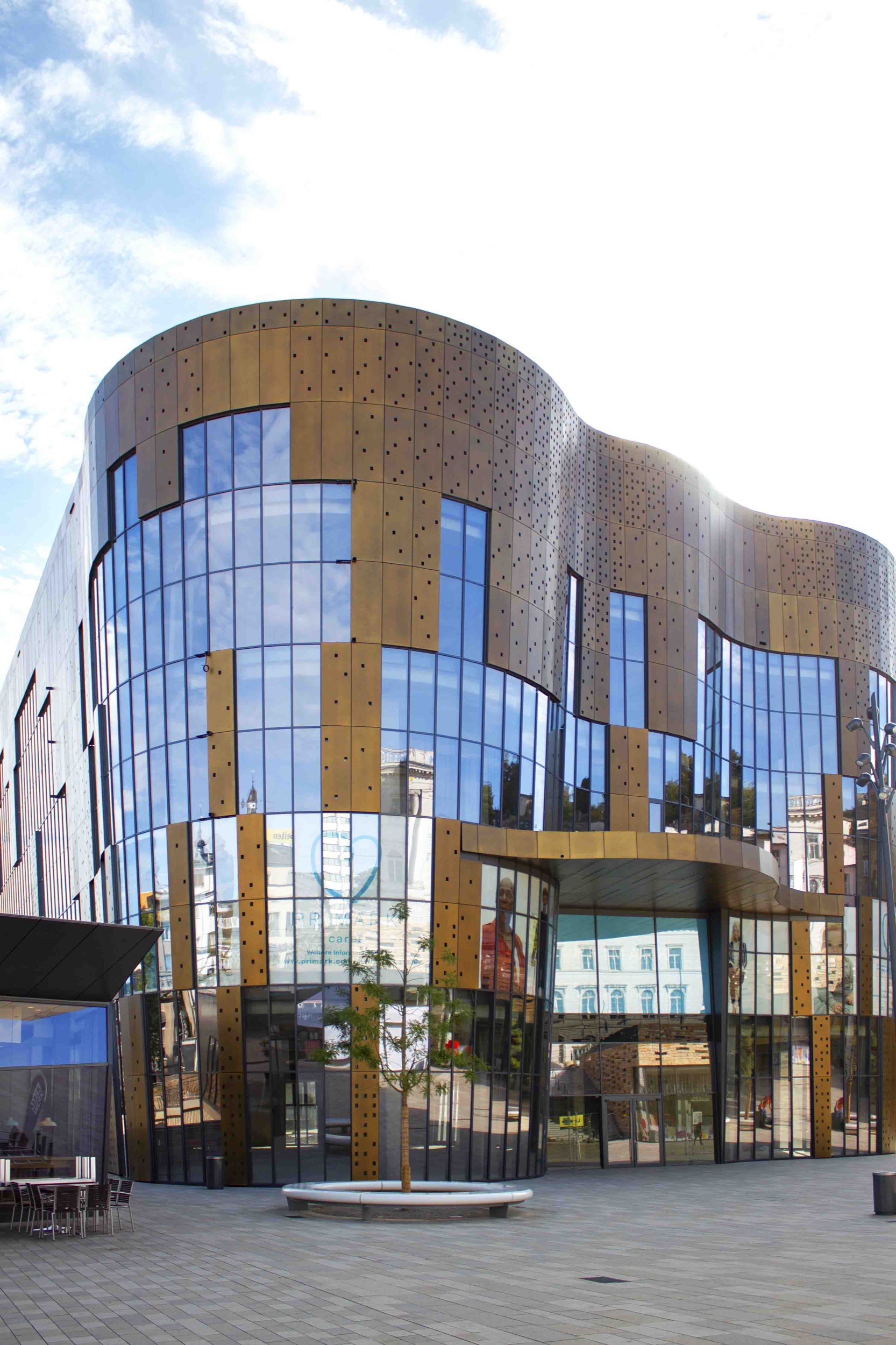 Gallery of Aluminum Door - FRAME+ 75 DI - 3