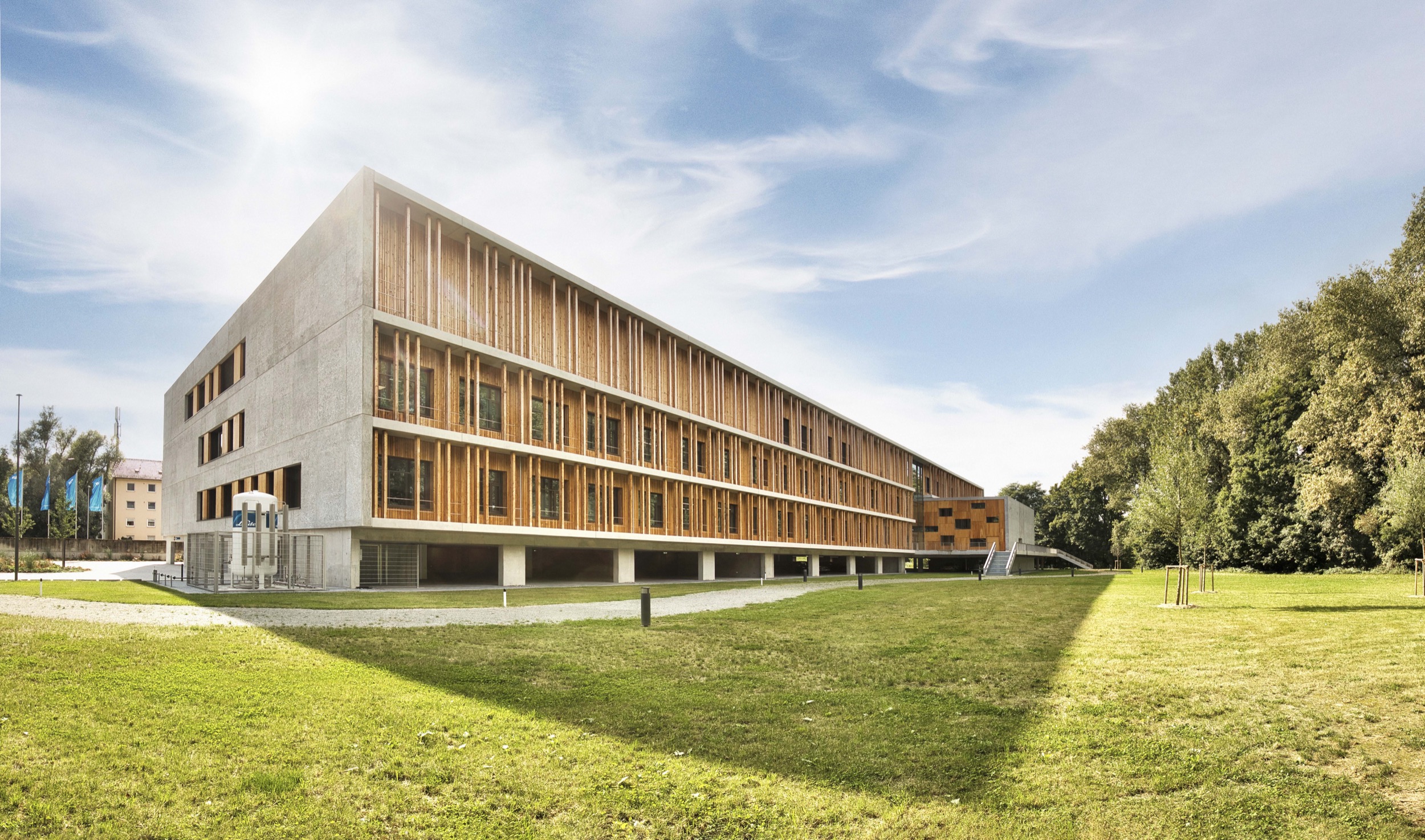 Timber Facade - THERM+ H-V from RAICO