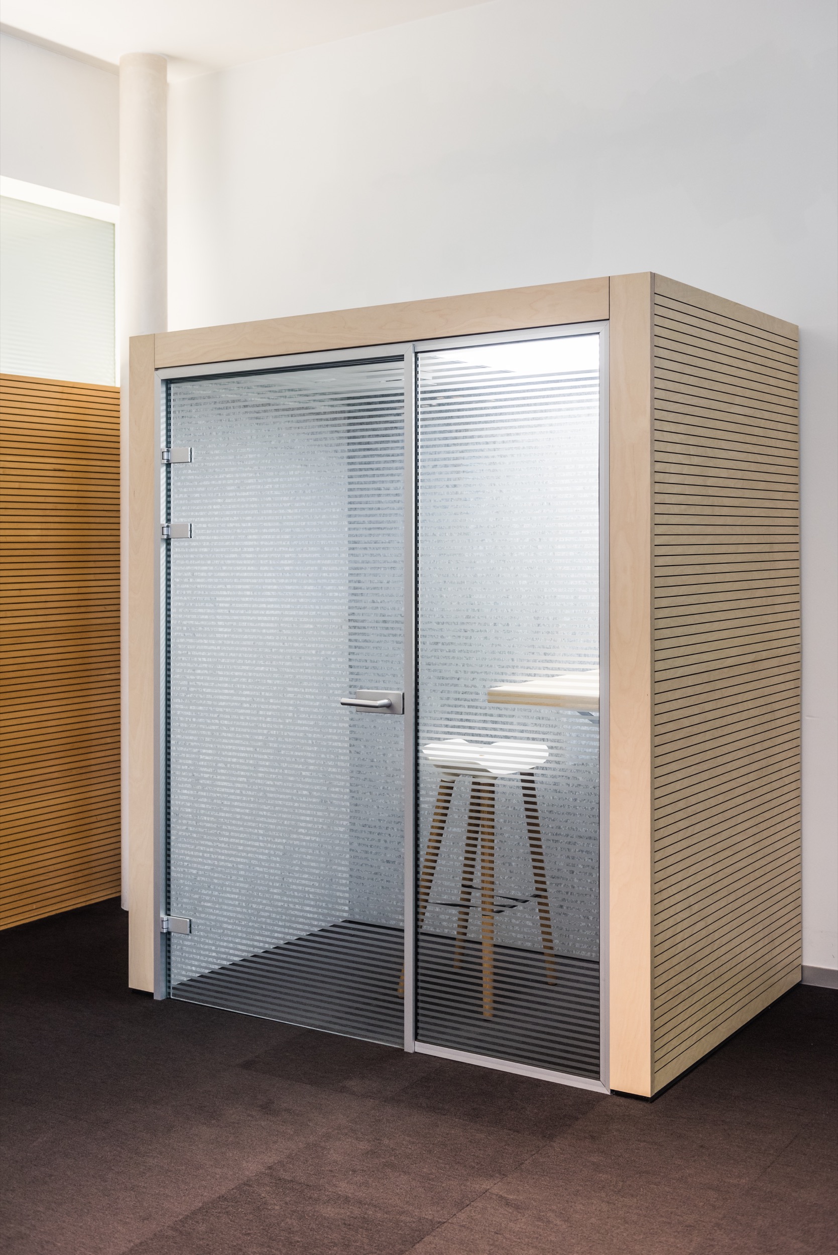 Gallery of Customized Privacy Pods in Renson Office - 7