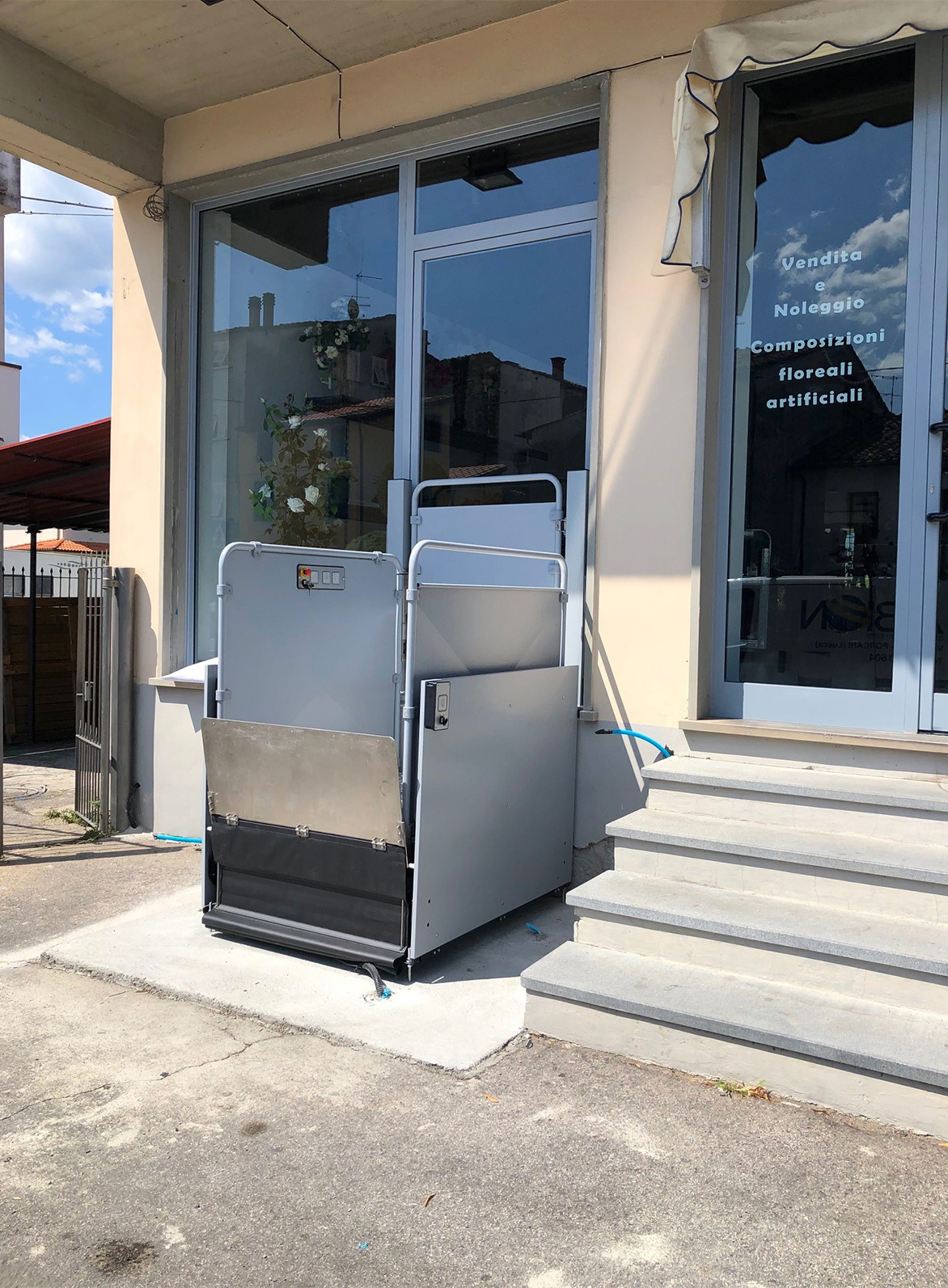 Gallery of Vertical Platform- Silver Platform Lift - 9