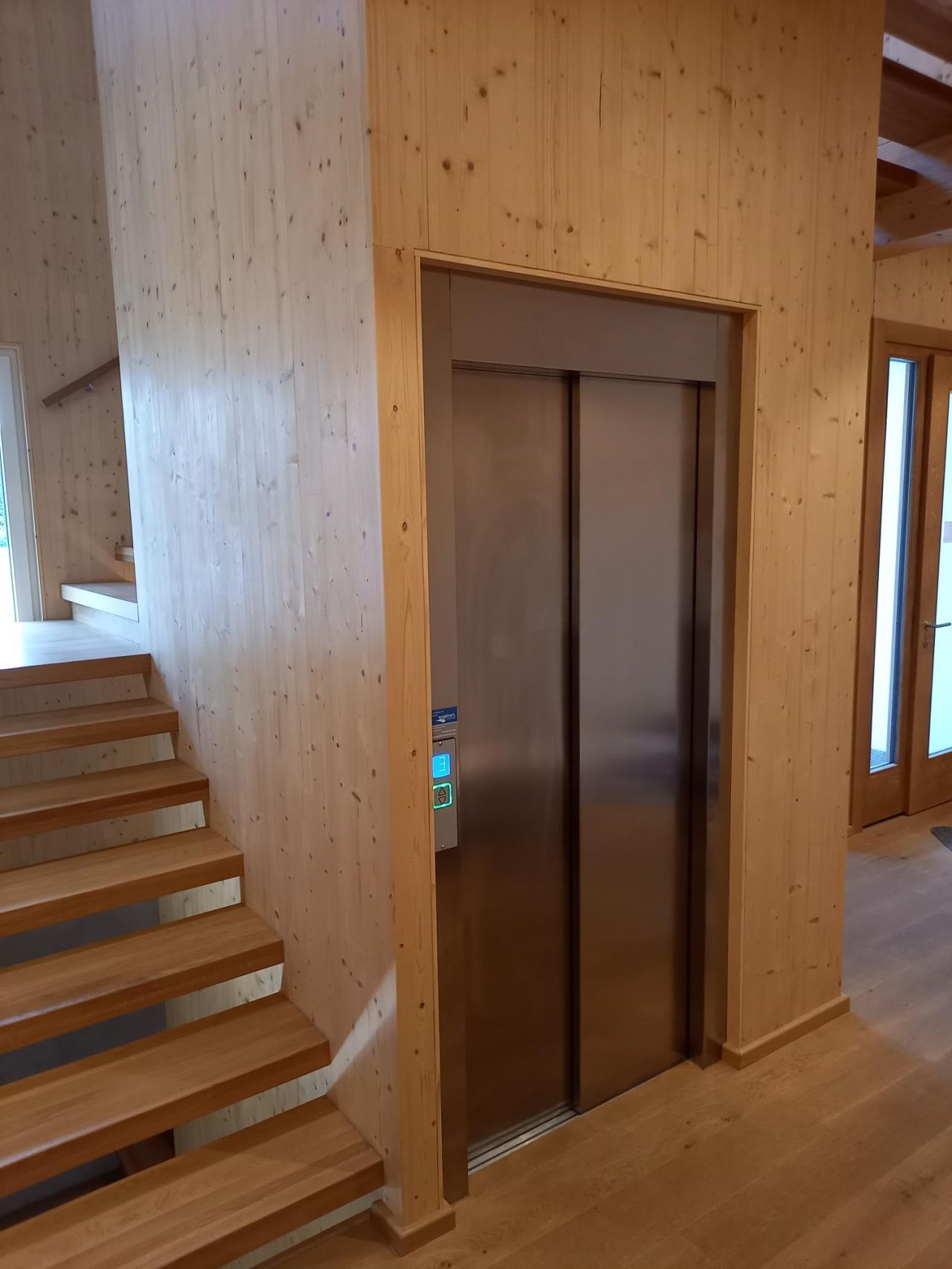 Gallery of Home Elevator - Ecovimec - 13