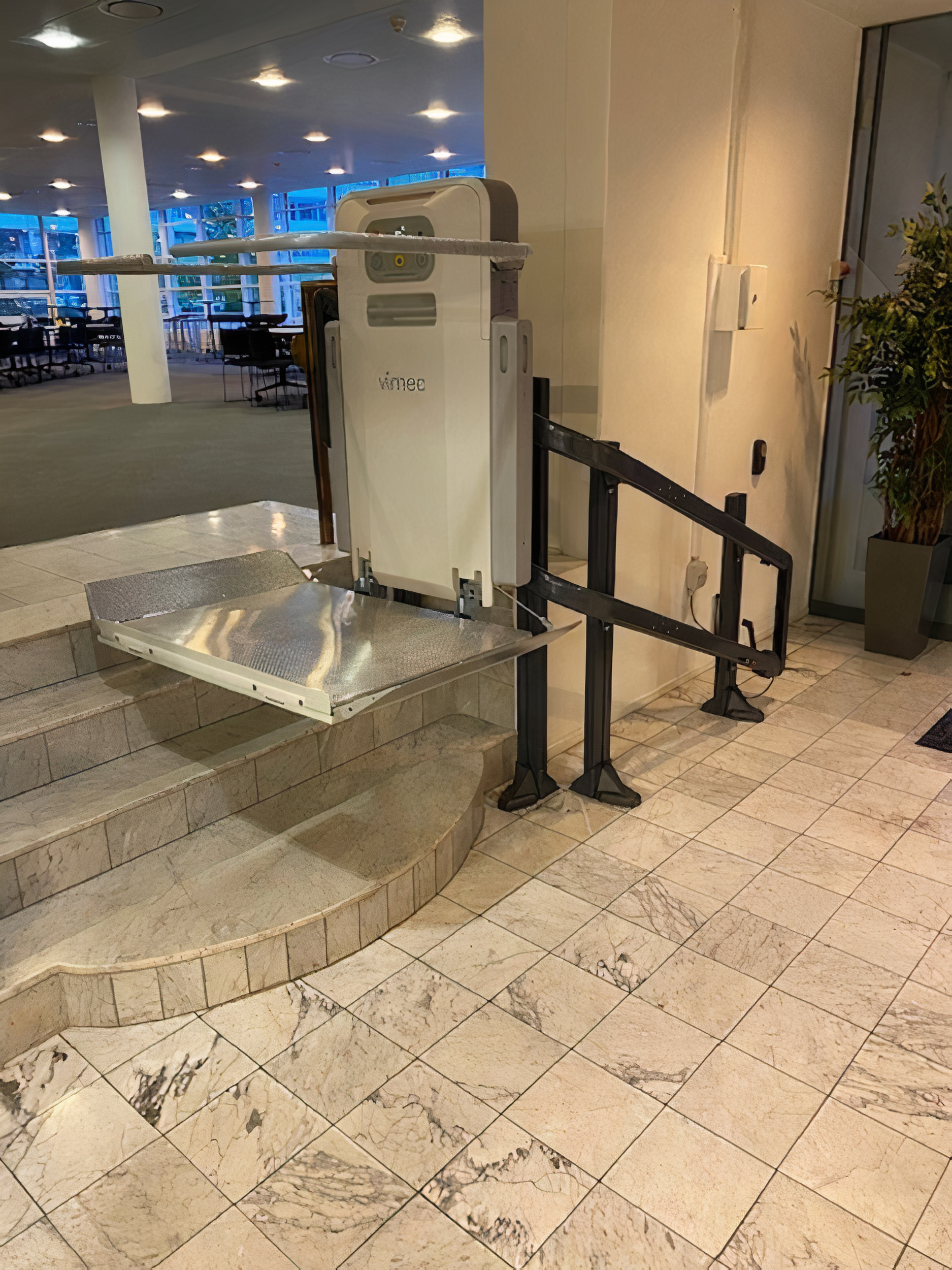 Gallery of Inclined Platform Stairlift - V6S - 3