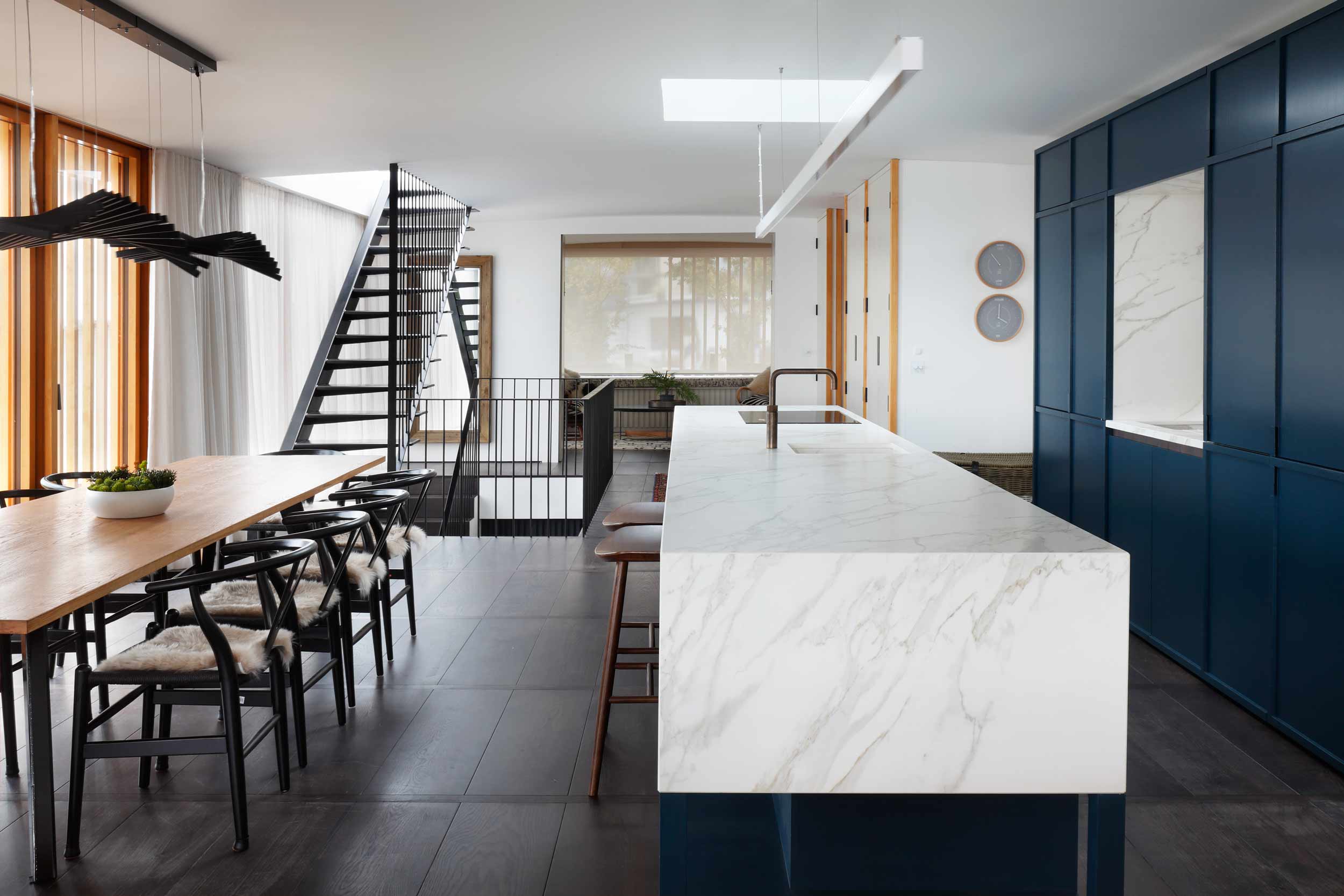 Gallery of Lift & Slide Frameless Windows in Floating Villa - 11