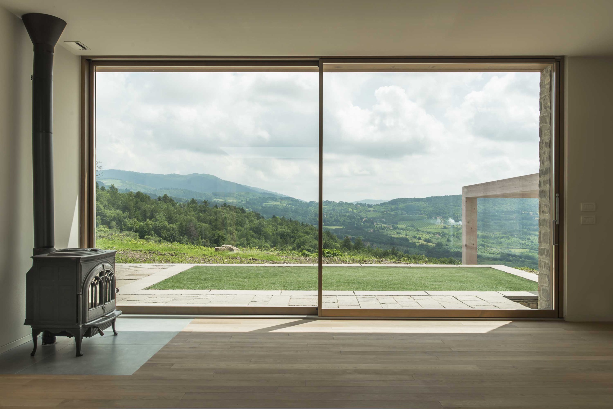 Gallery of Frameless Windows in Villa Firenze - 11