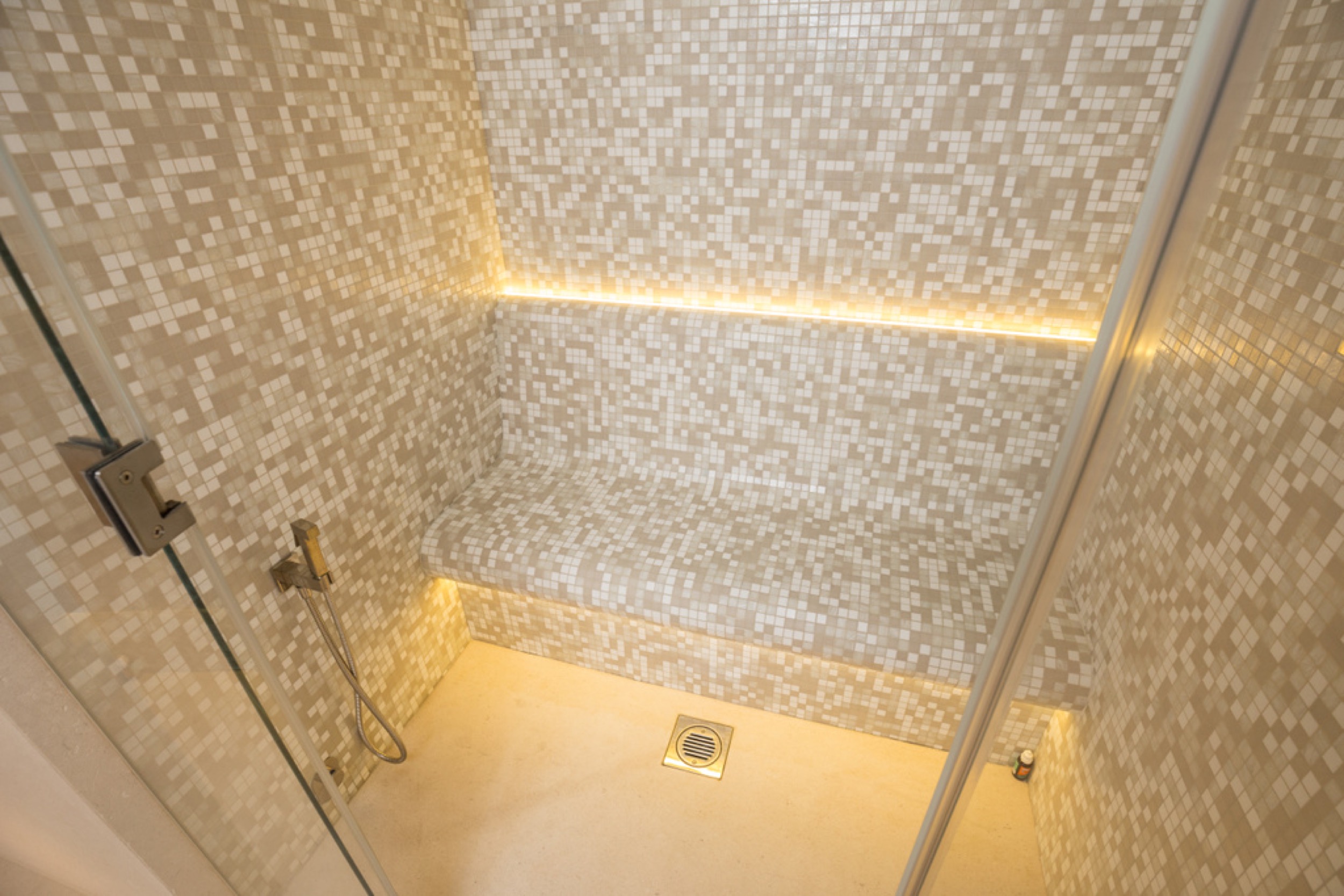 Gallery of Steam Rooms - Chaleur - 8