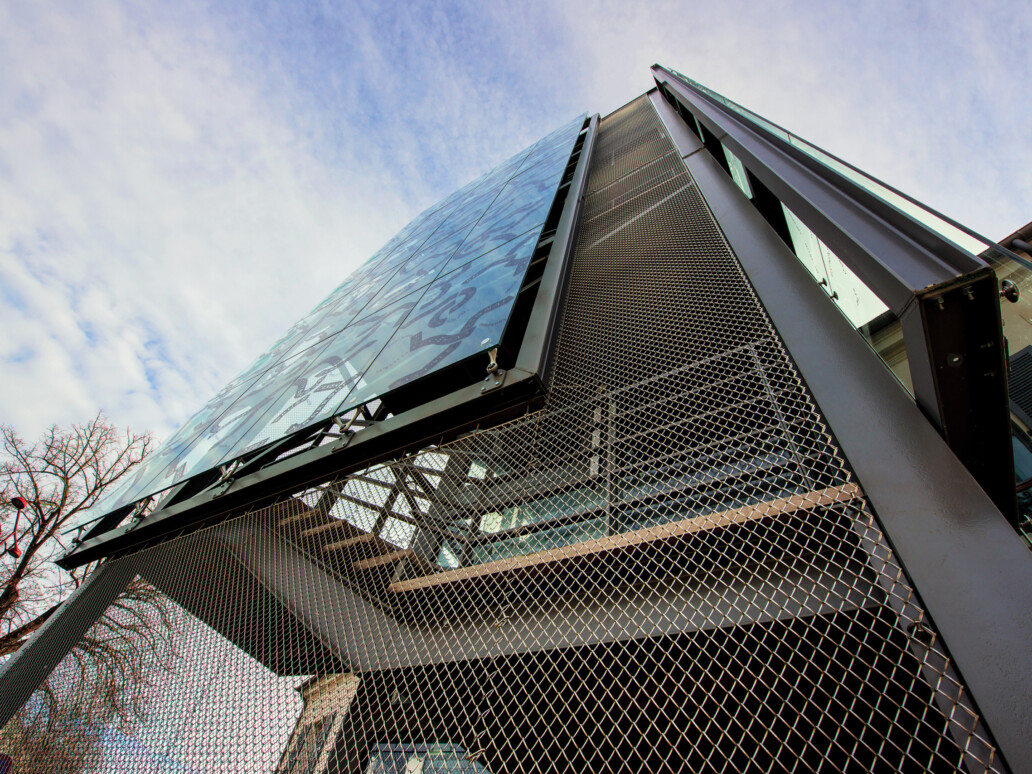 Architectural Wire Mesh Models - GAUDI from Codina