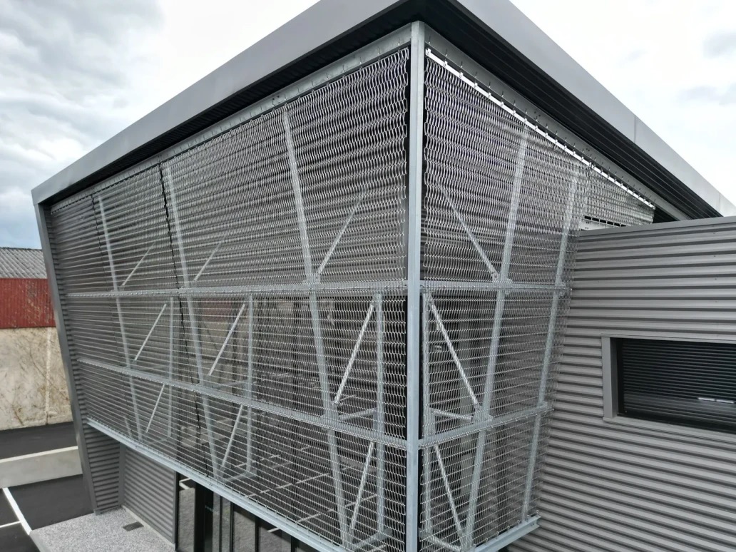 Gallery of Architectural Wire Mesh Model at UDIMA University - 2
