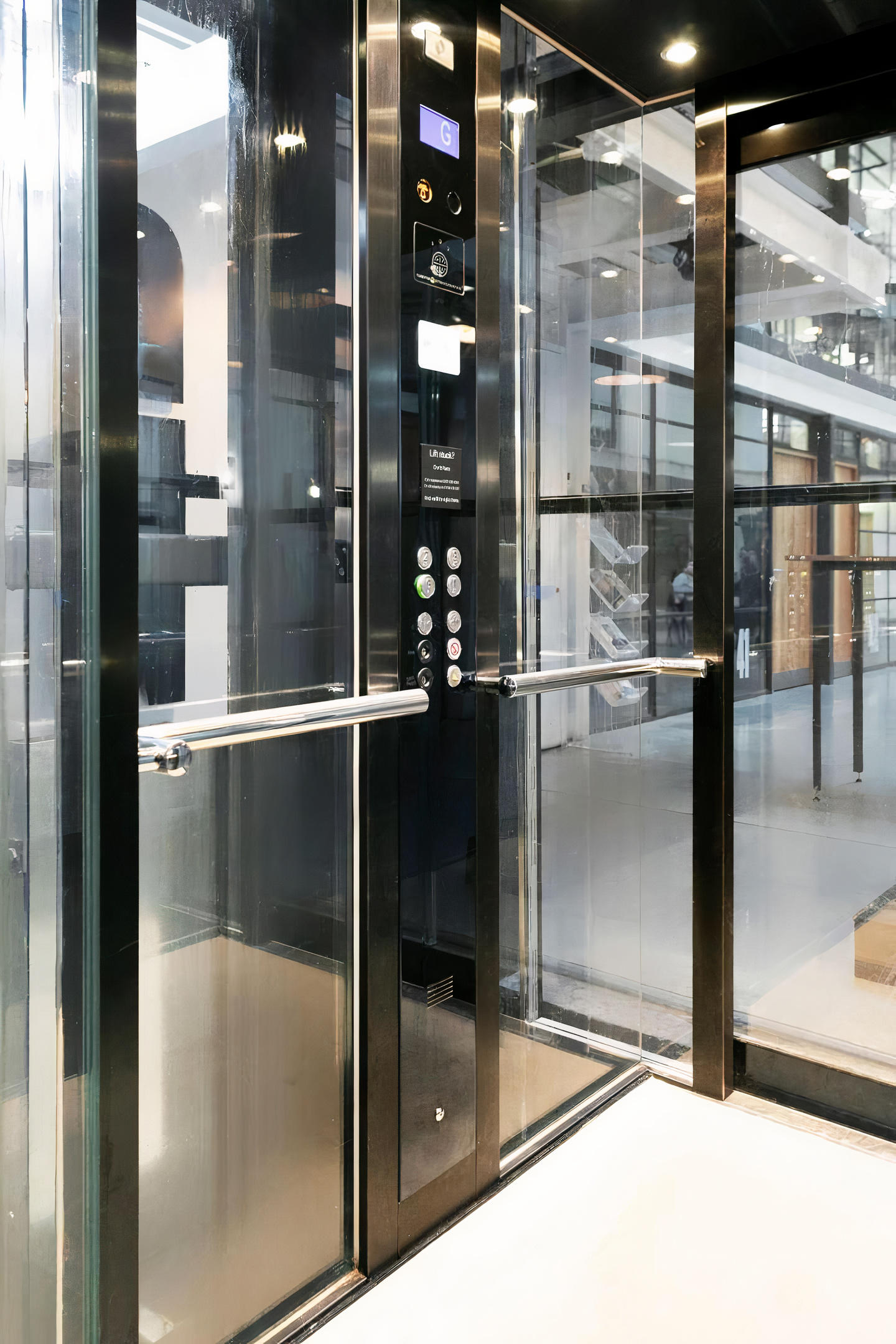 Gallery of Elevator at Great Western Studios in the United Kingdom - 7