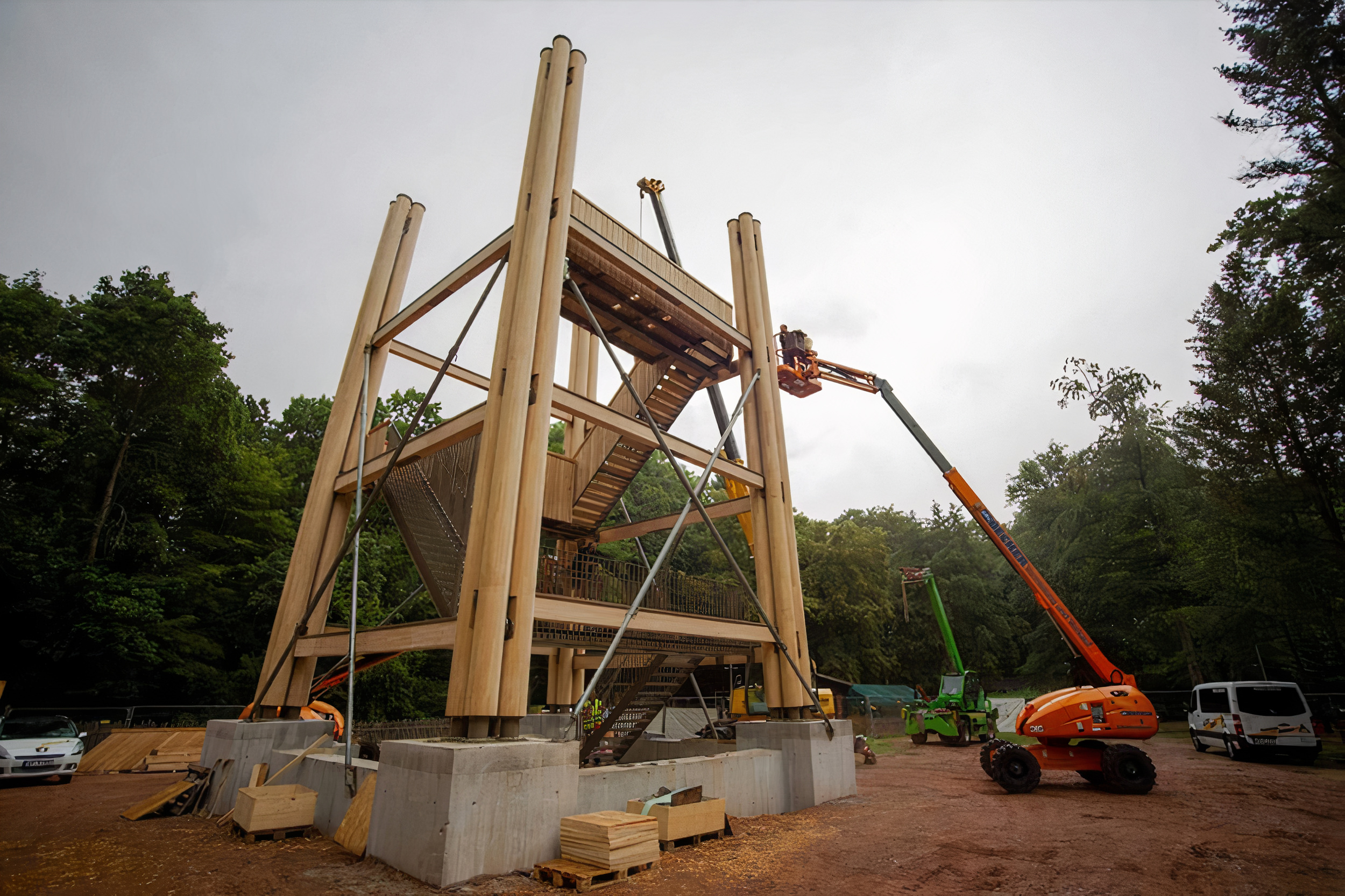 Gallery of Laminated Beams in Goethe Tower - 2