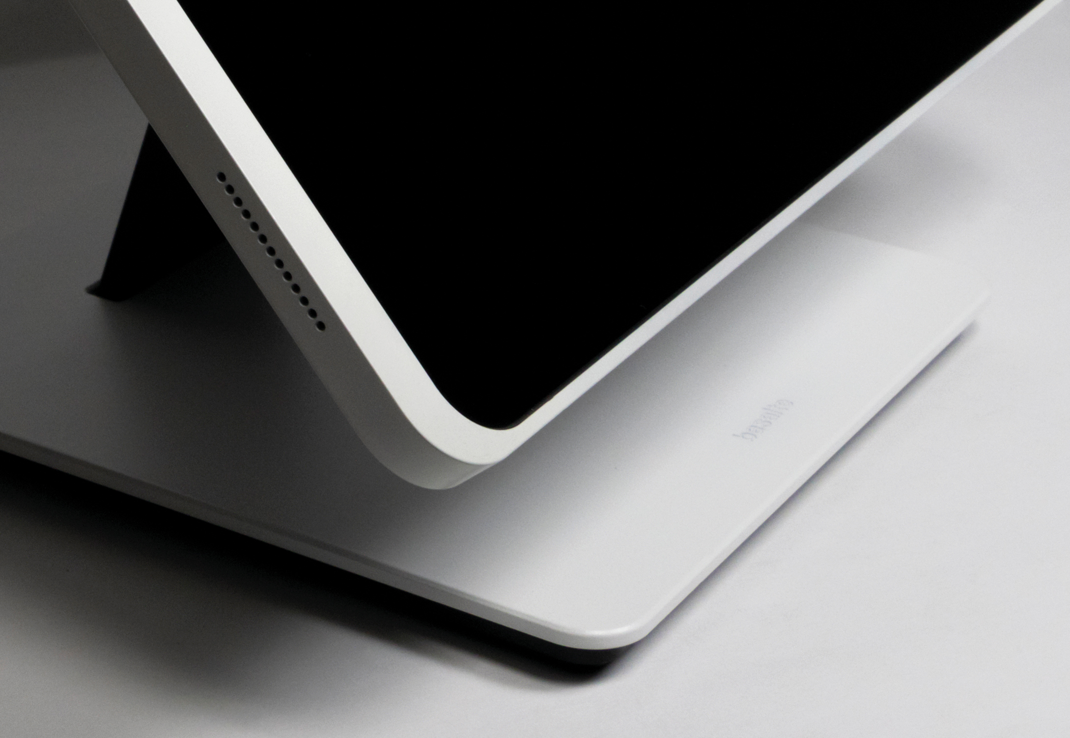 Gallery of iPad Mounts and docking stations – Eve (Plus) - 2