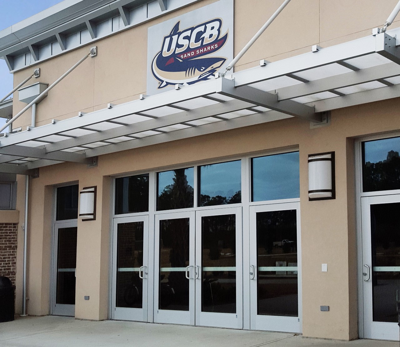 Gallery of Canopies and Walkways - 8