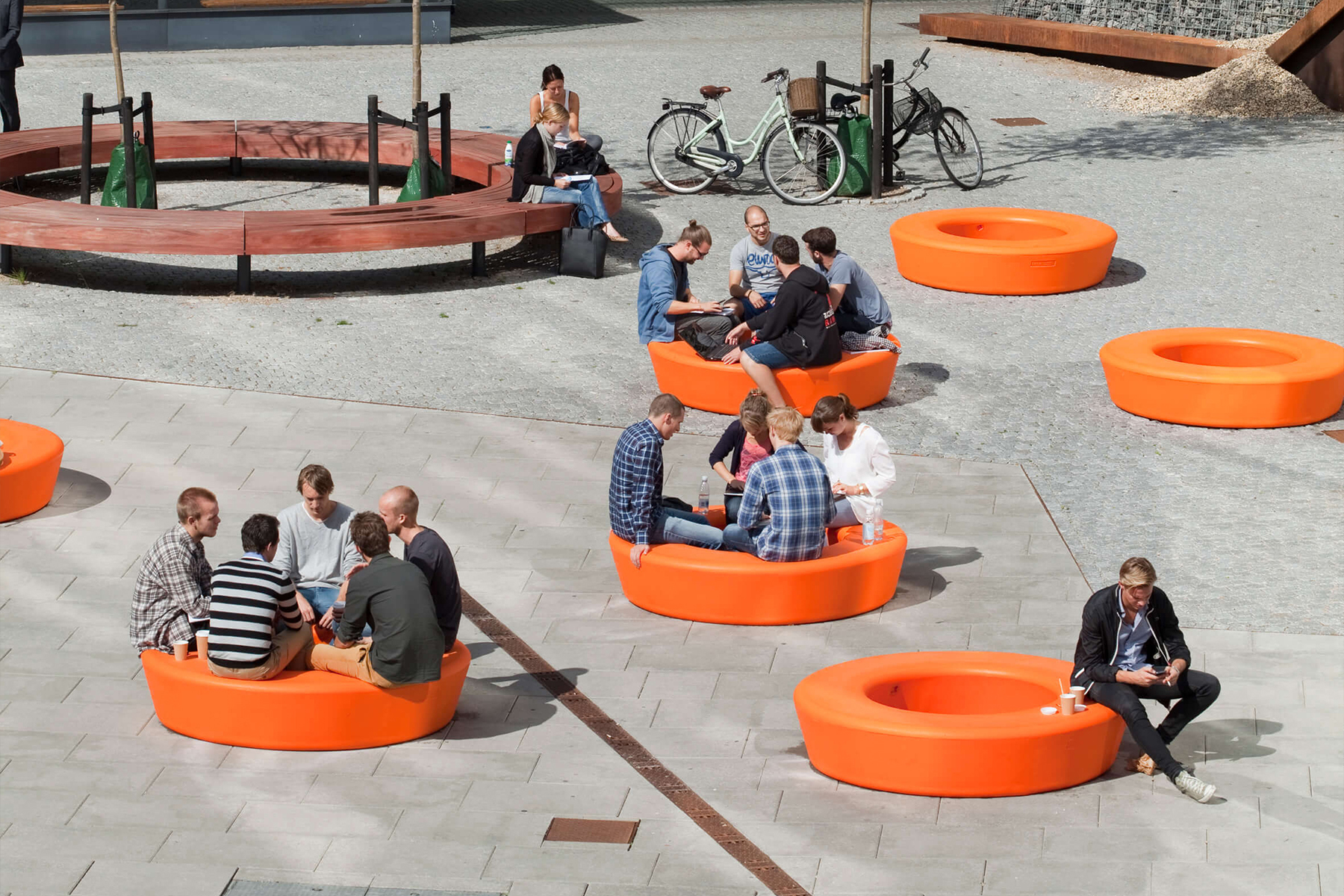 Galeria de Mobiliario urbano modular - LOOP - 1