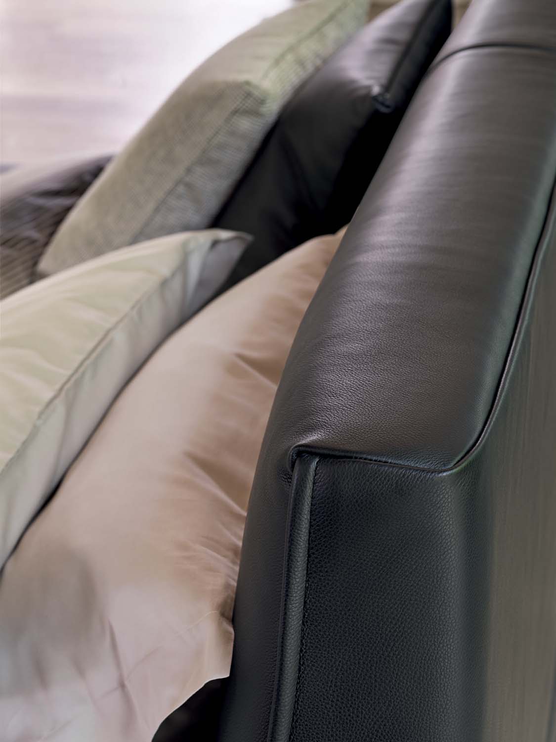 Gallery of Bed With Upholstered Metal Frame | Icon - 16