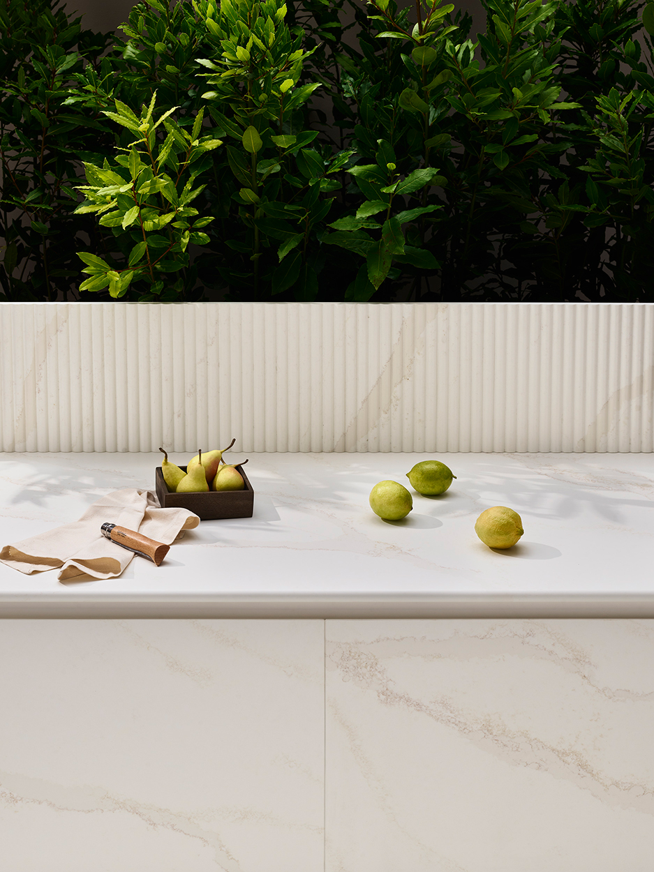 Gallery of Sintered Stone Kitchen in Private Residence - 2