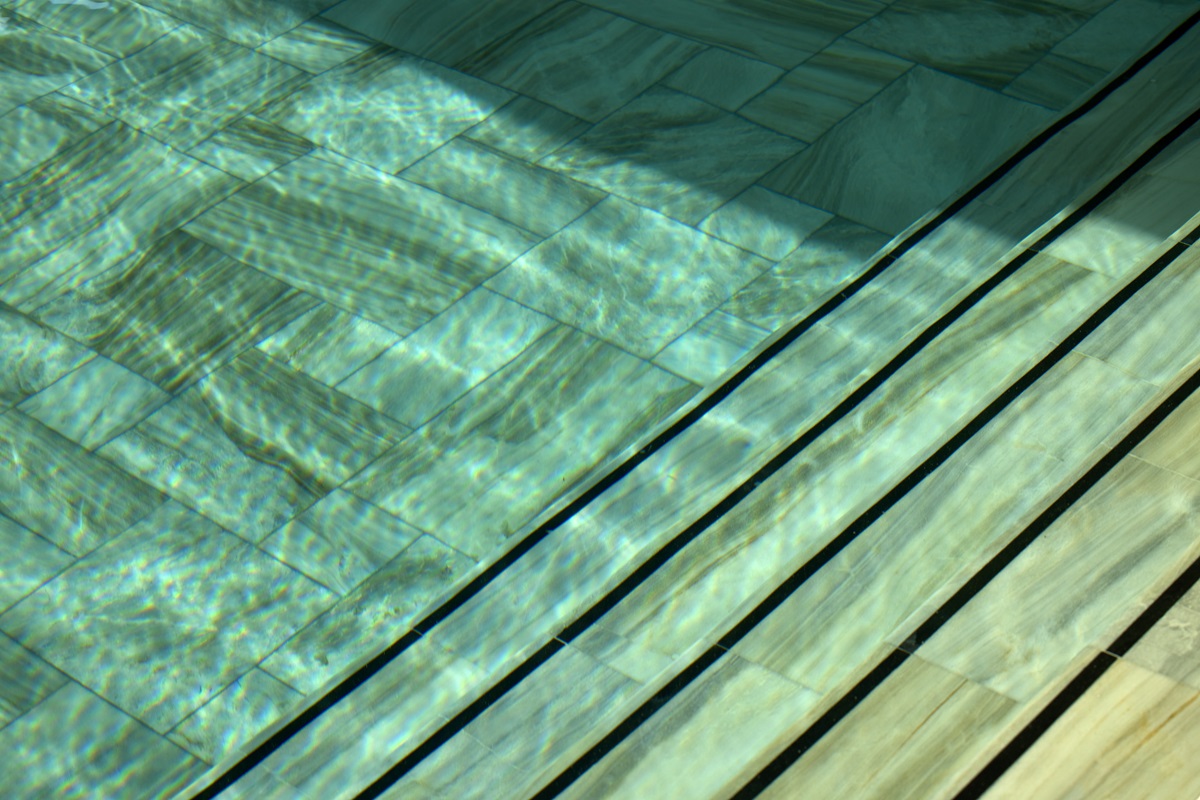 Gallery of How to Use Stone and Neolith in Green Buildings - 20