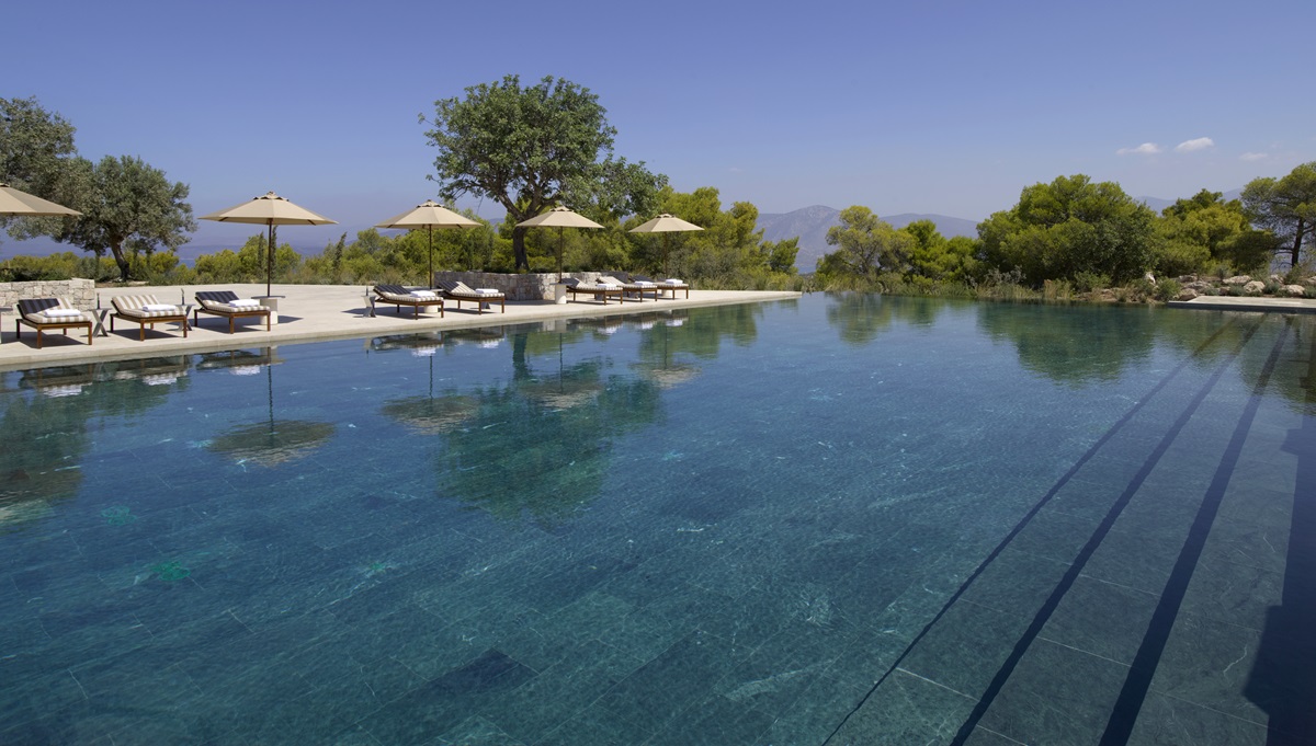 Gallery of How to Use Stone and Neolith in Green Buildings - 16