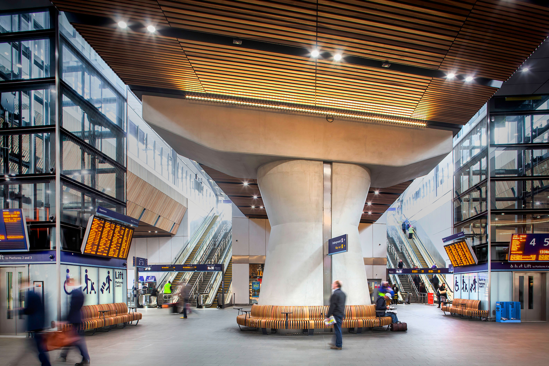 Gallery of Modular Seating in Train Station - 8