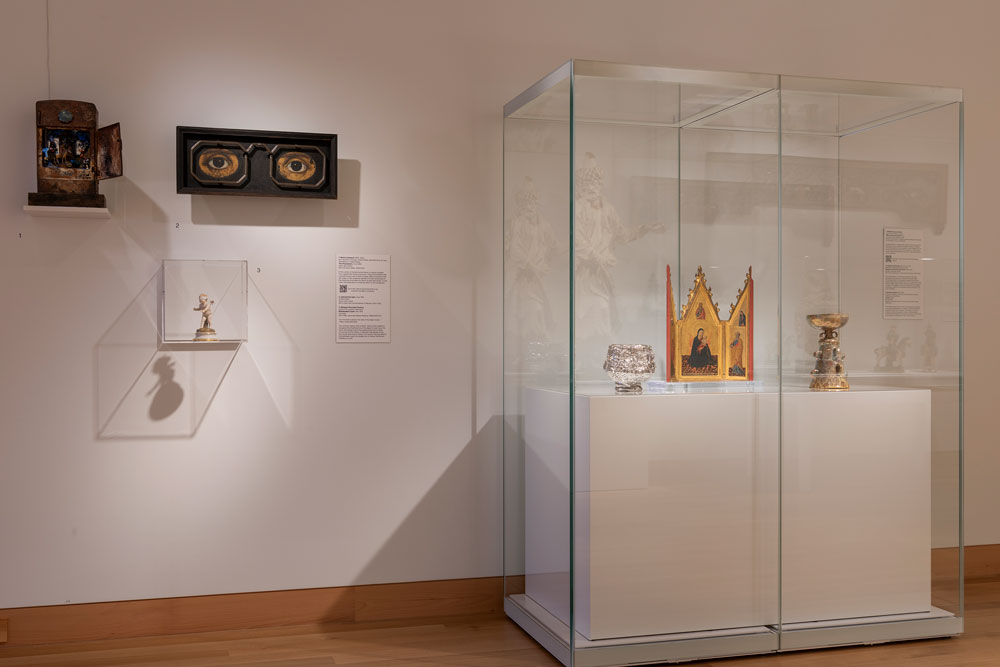 Gallery of Display Cases in Kansas Art Museum - 5