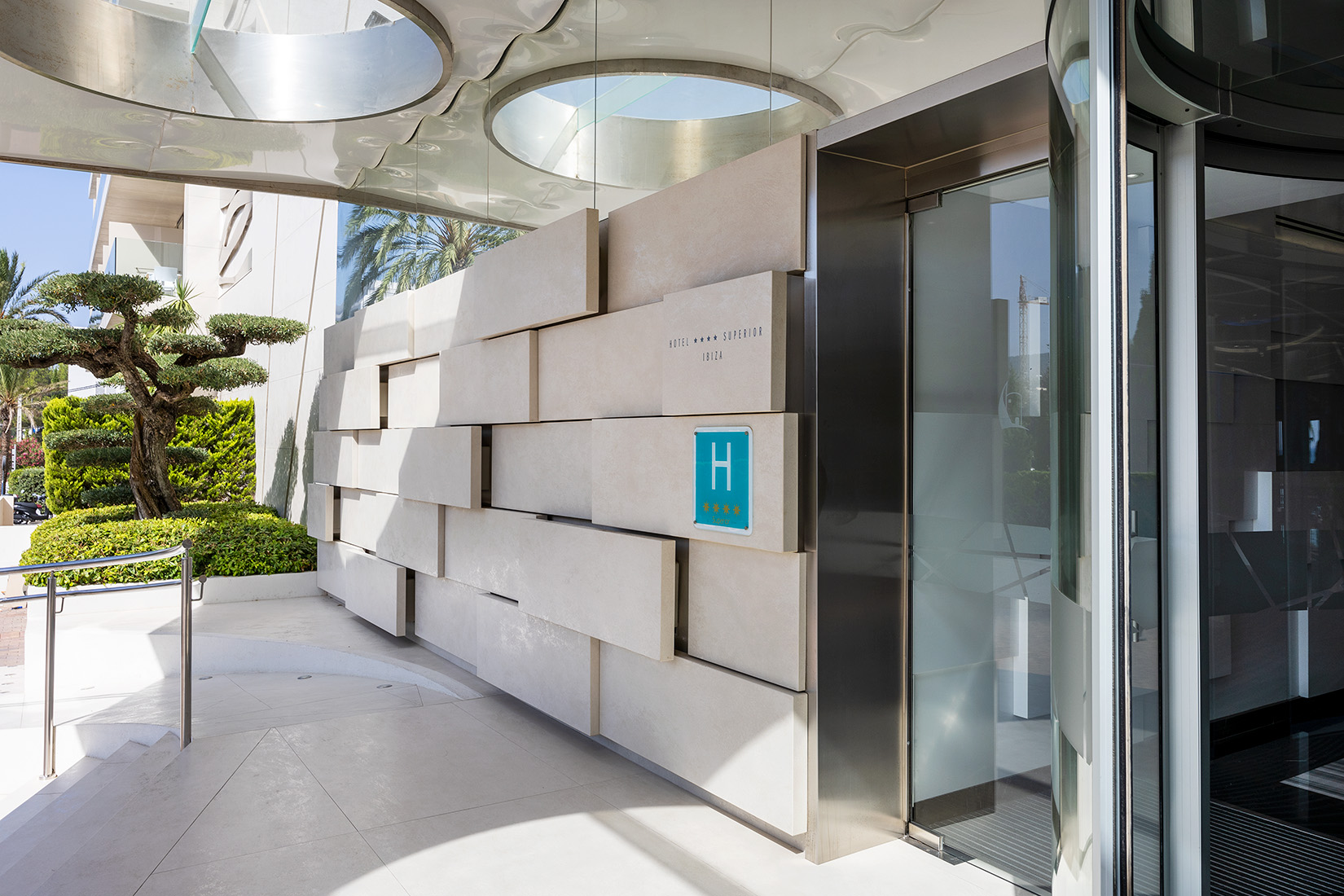 Gallery of Porcelain Tiles & Technical Stone in Ibiza Hotel - 6